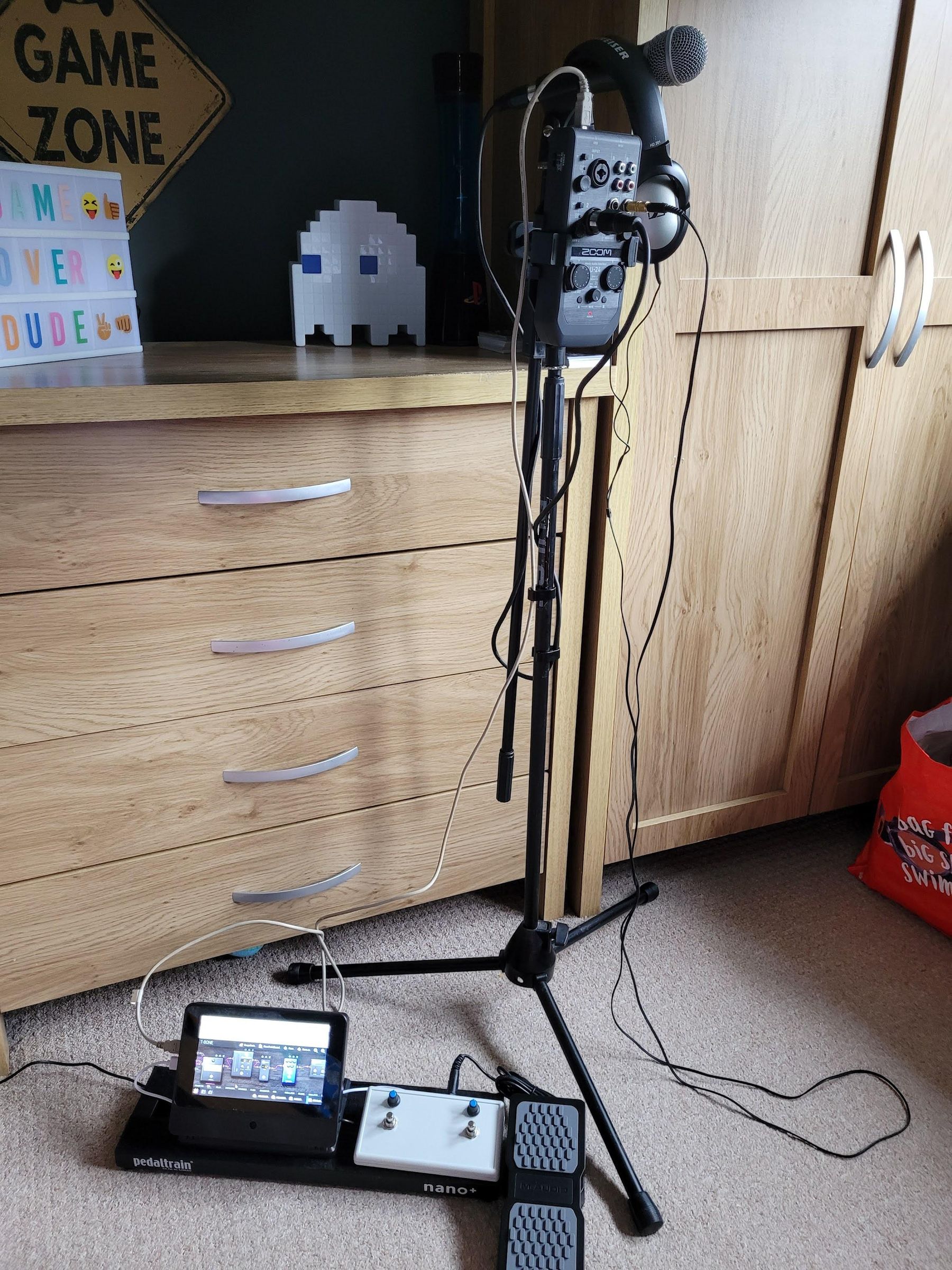 Tiny Audio Effects Rig! : 6 Steps (with Pictures) - Instructables