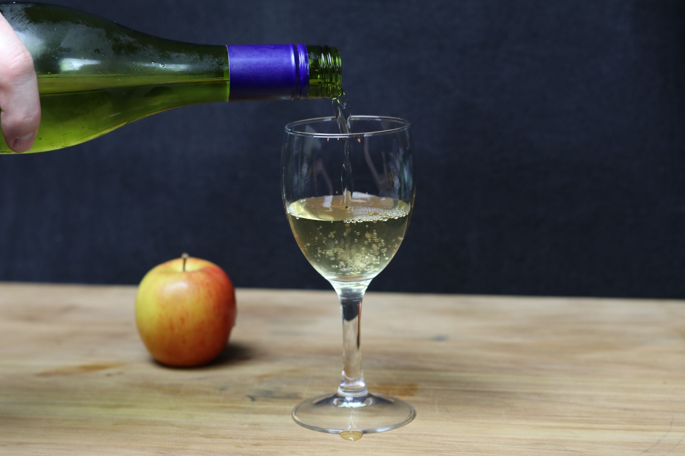 Home Made Apple Core Wine : 9 Steps (with Pictures) - Instructables