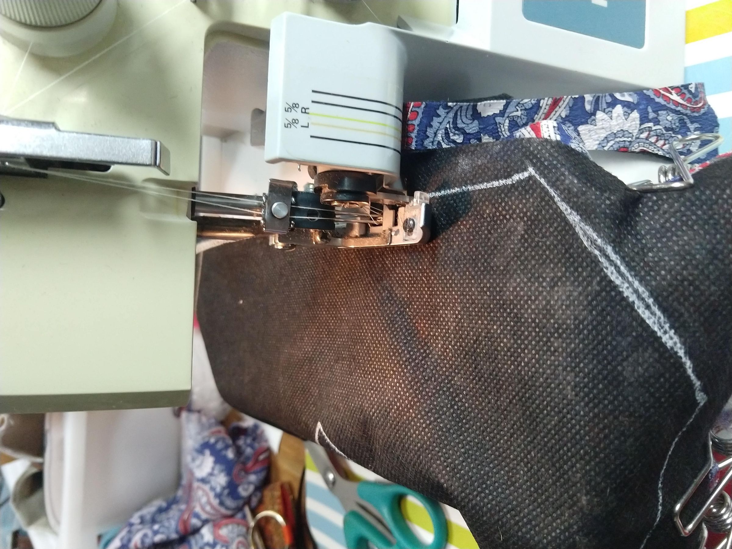 Diamond Fitted Facemask : 7 Steps - Instructables