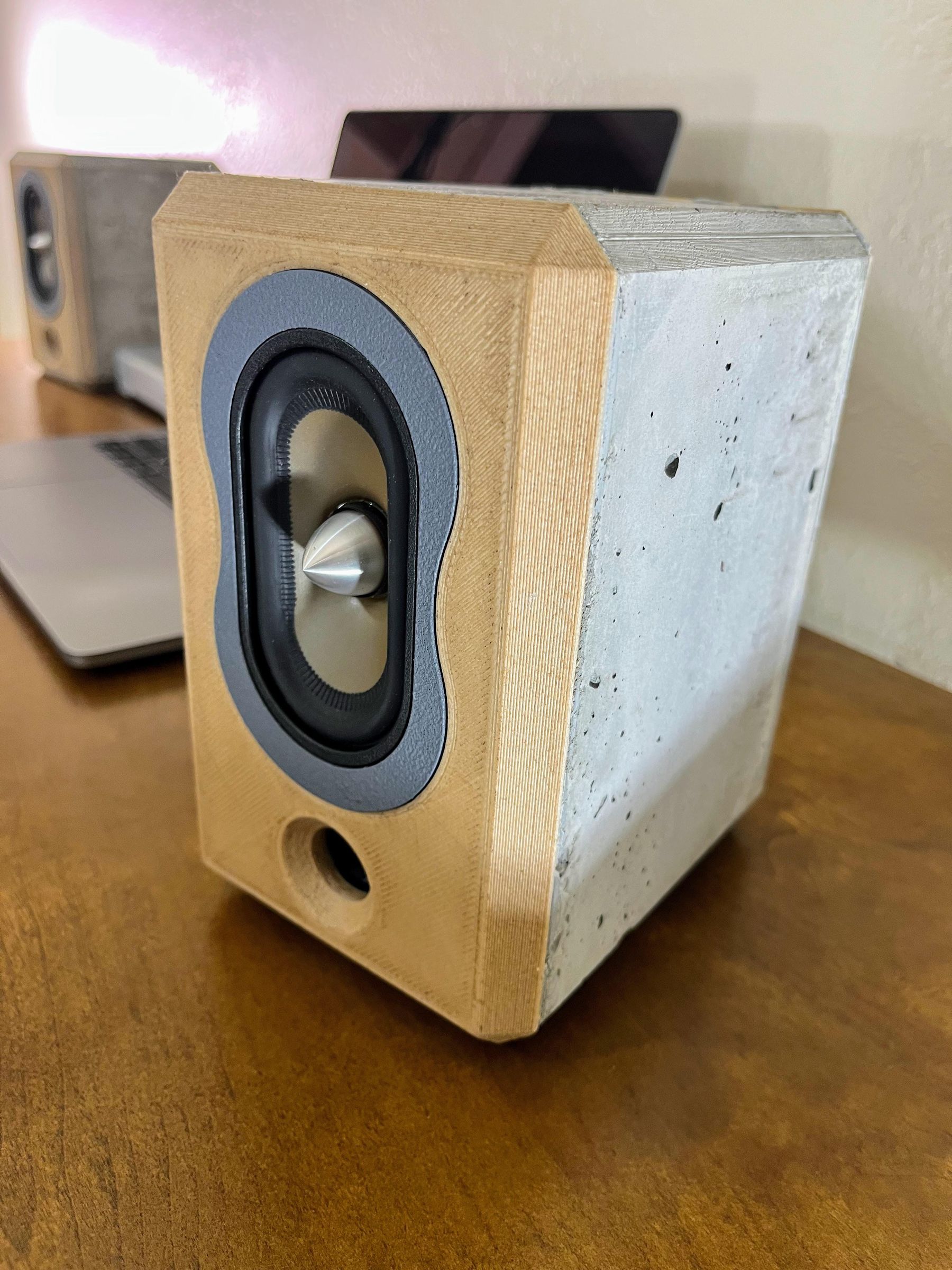 Design and Build *Truly* Hi-Fi Desktop Speakers Using Concrete and 3D ...