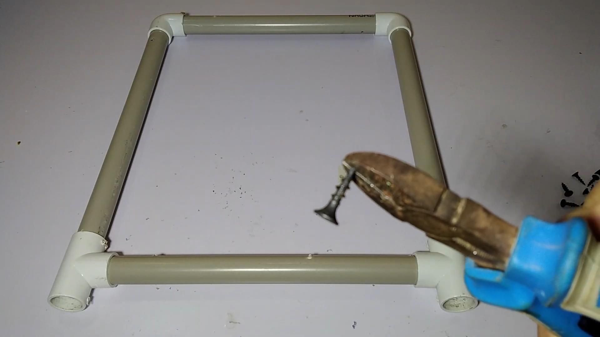How to Make Shoes Stand With PVC Pipes : 4 Steps (with Pictures ...