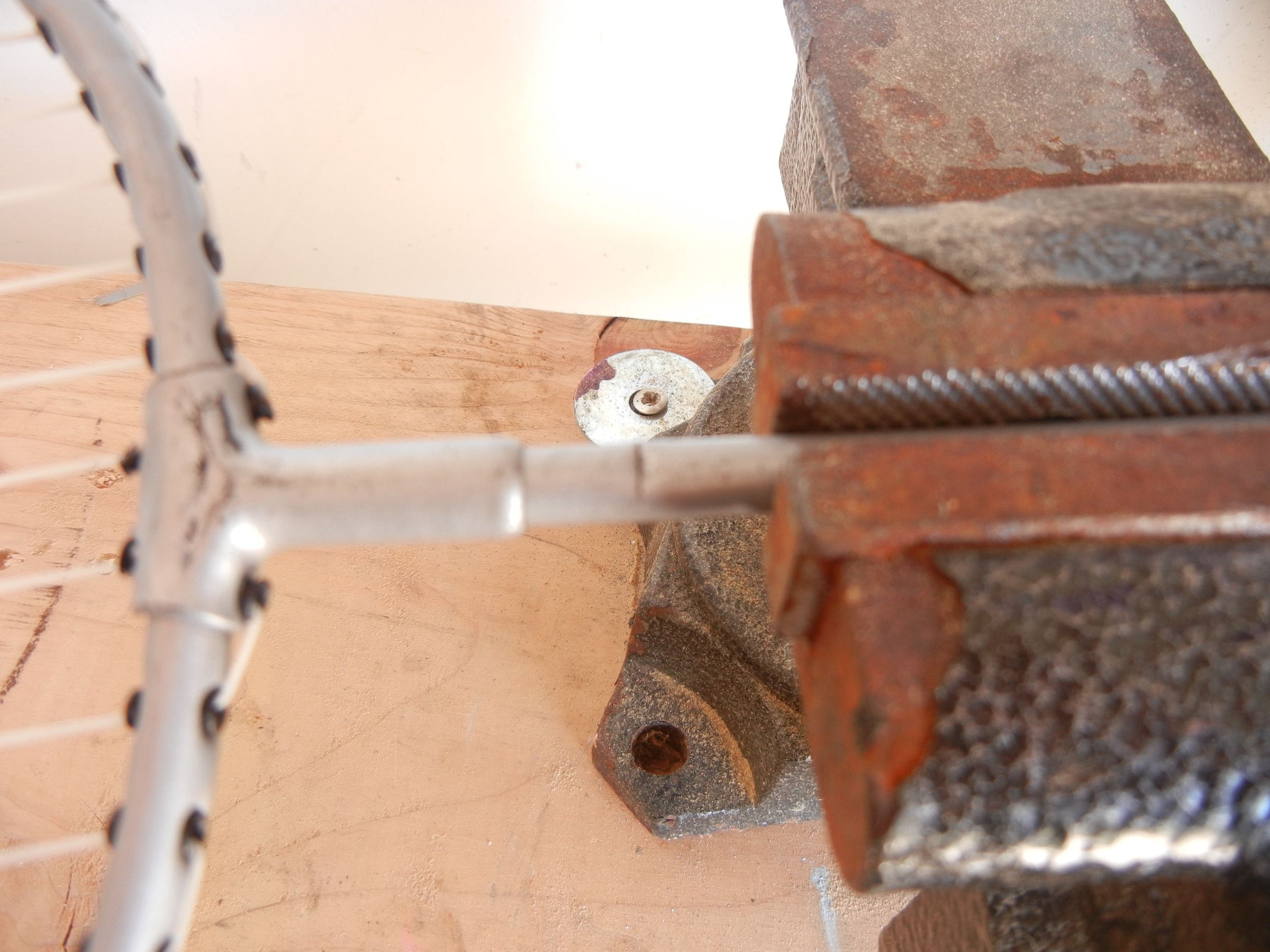 BADMINTON Racket BUMBLE BEE : 7 Steps (with Pictures) - Instructables