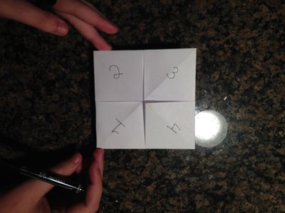 Fortune-Teller Origami : 9 Steps - Instructables