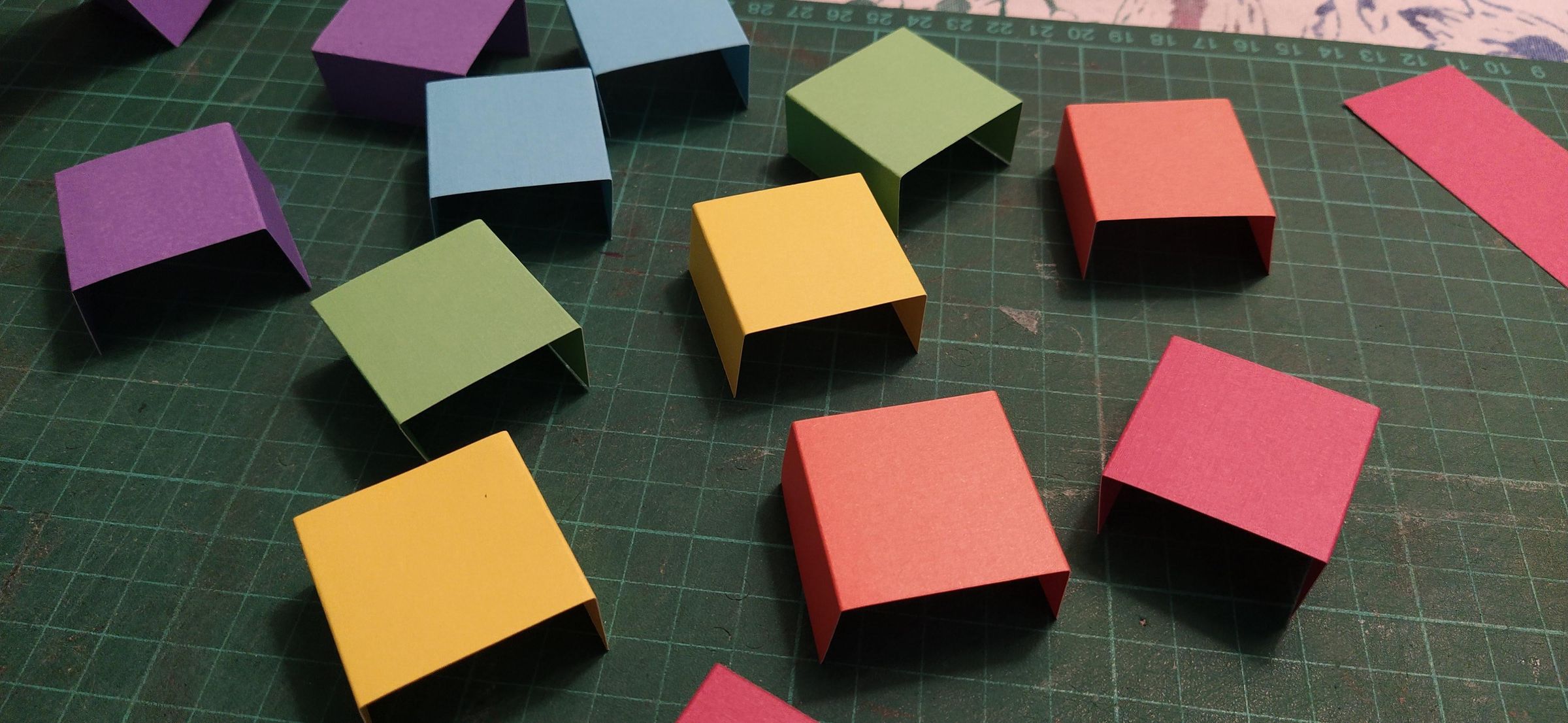 Rainbow Colored 3D Paper Cross : 5 Steps (with Pictures) - Instructables