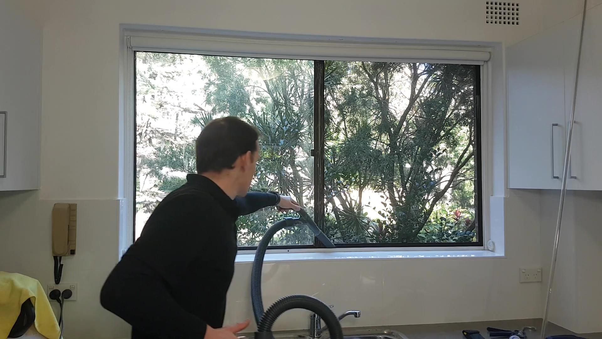 Fixing Sliding Aluminium Windows : 5 Steps (with Pictures) - Instructables