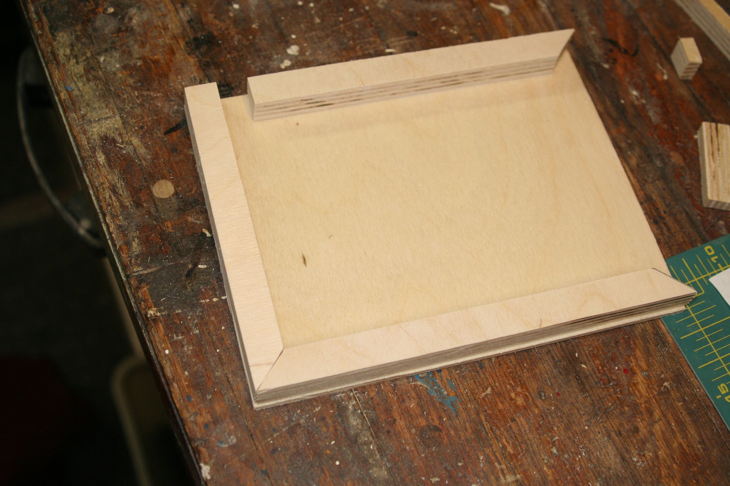 Secret Compartment Plywood Lamp : 10 Steps (with Pictures) - Instructables