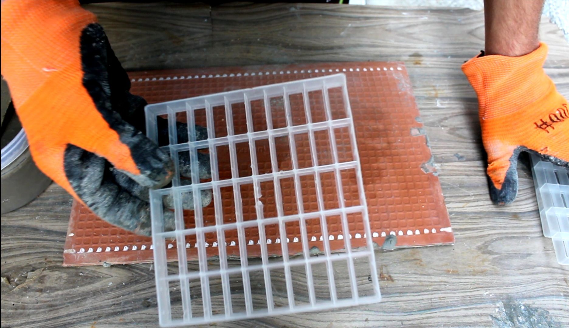 How to Make Mini Cement Bricks : 15 Steps - Instructables
