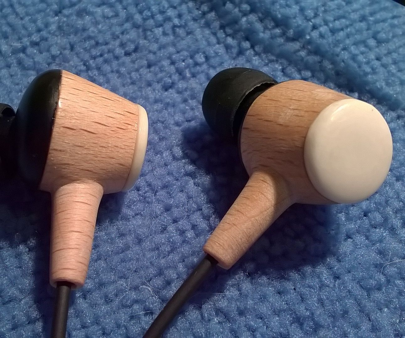 Wooden Earphones Housing With Bone Cap : 8 Steps (with Pictures ...