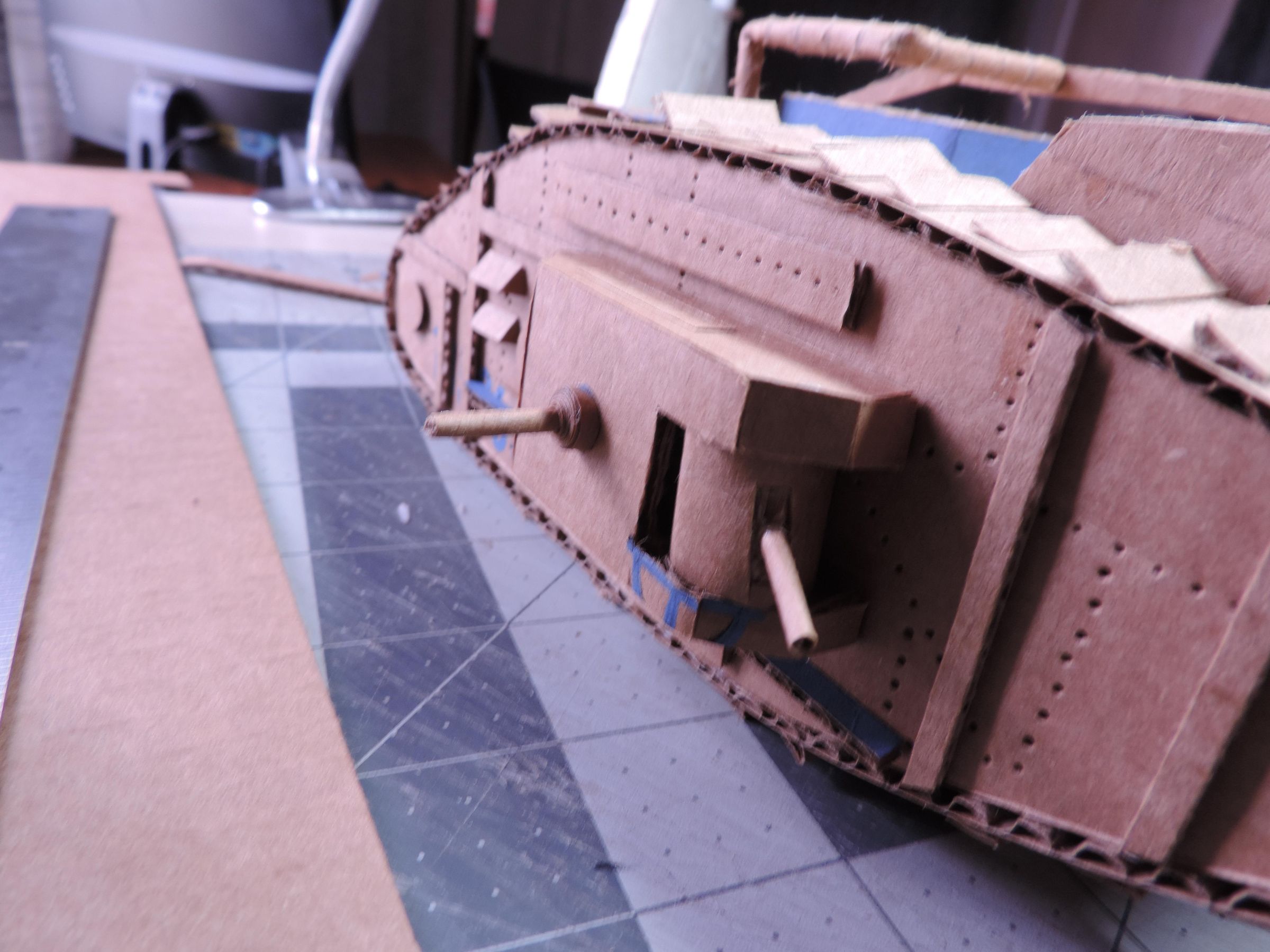 The ULTIMATE Cardboard Model Mark IV Tank With Army Men Figurines : 9 ...