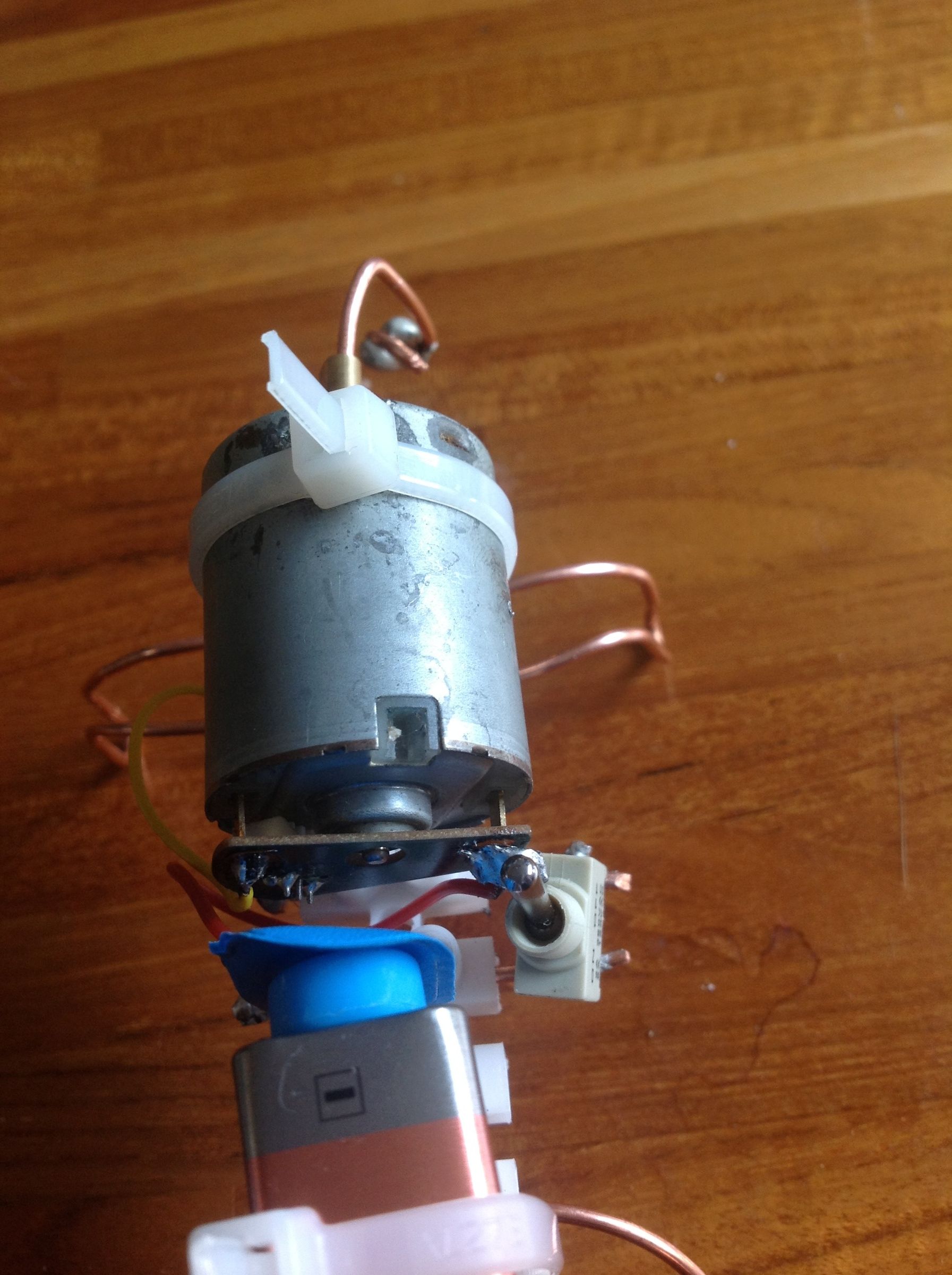 Vibro Bot - Instructables