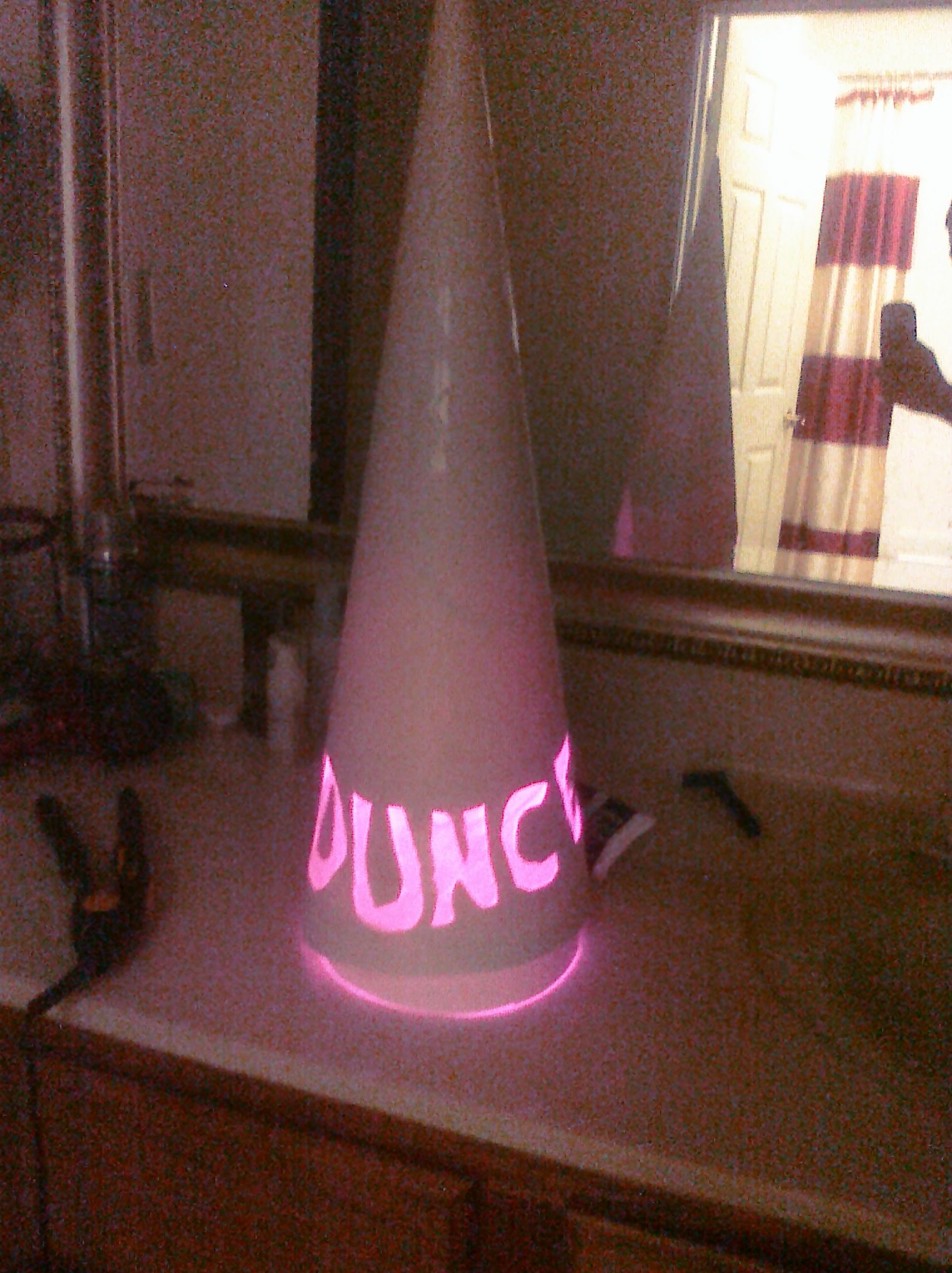 Dunce Cap : 4 Steps (with Pictures) - Instructables