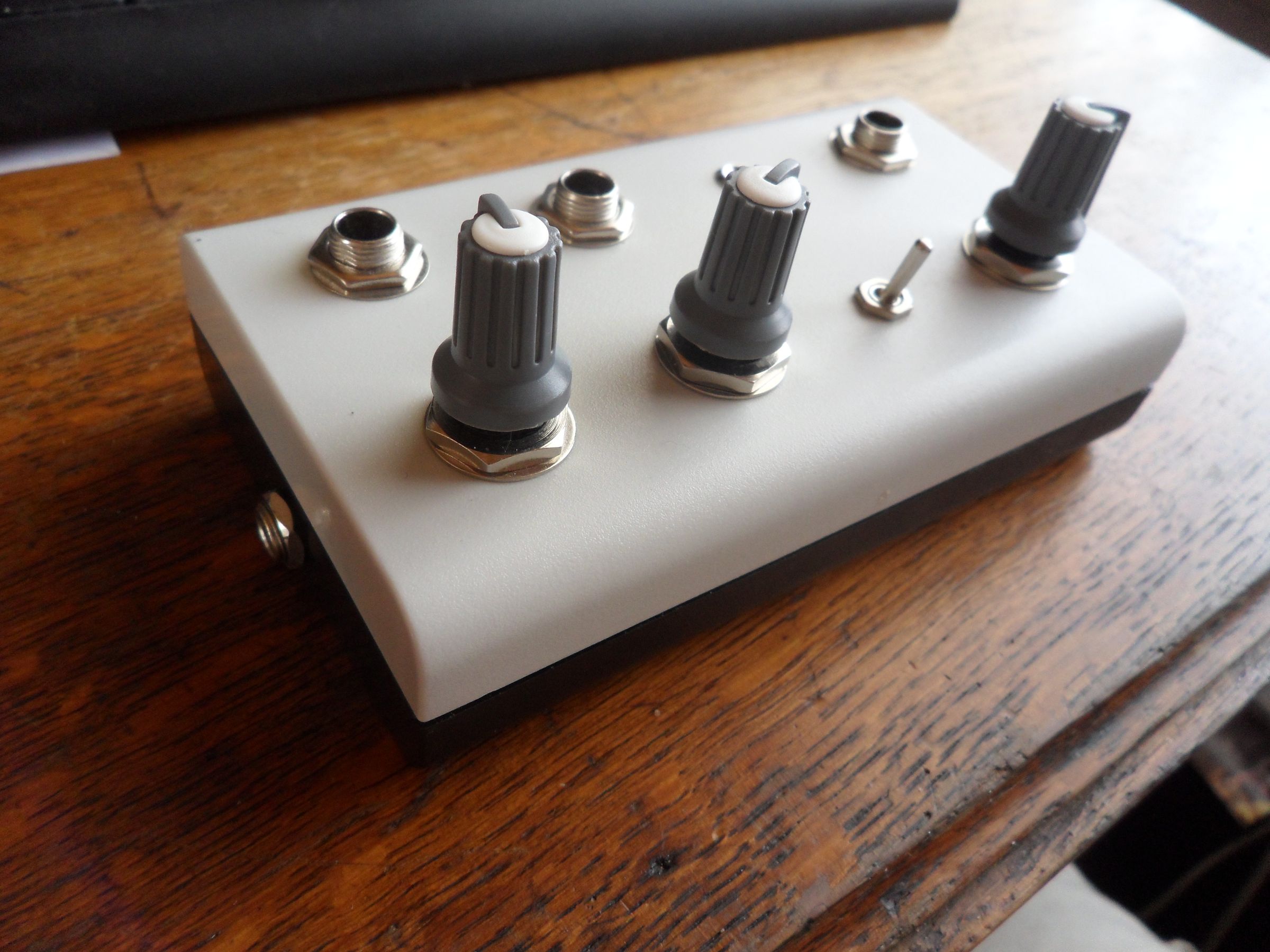 Voltage Controlable Atari Punk Console (with Pictures) - Instructables