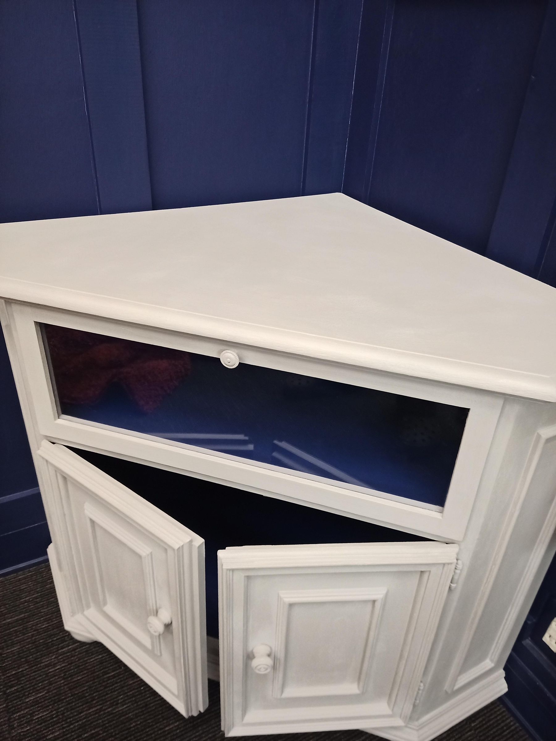 Corner Cabinet Makeover : 8 Steps (with Pictures) - Instructables