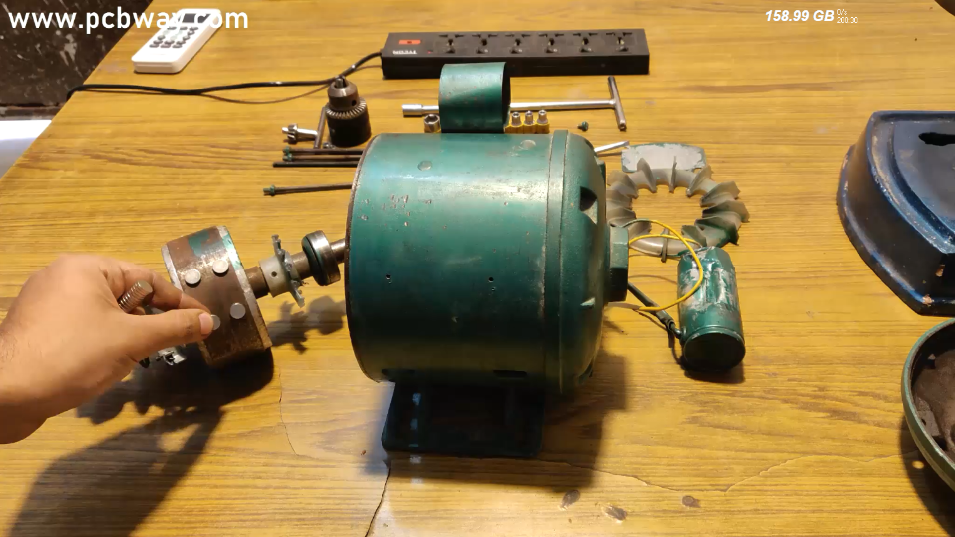 220V Induction Motor Into a Brushless Generator : 3 Steps - Instructables