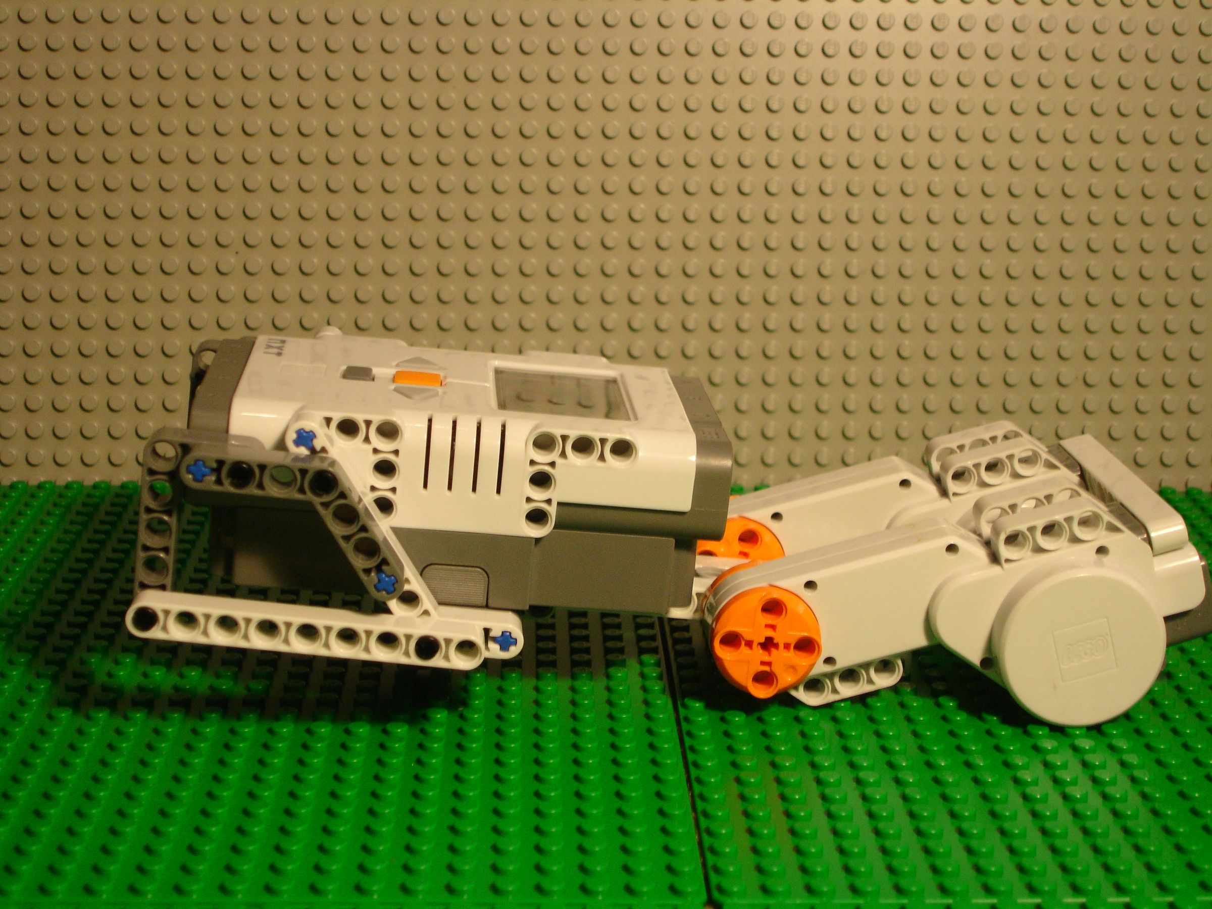 Build a Simple LEGO Starter Robot : 7 Steps - Instructables