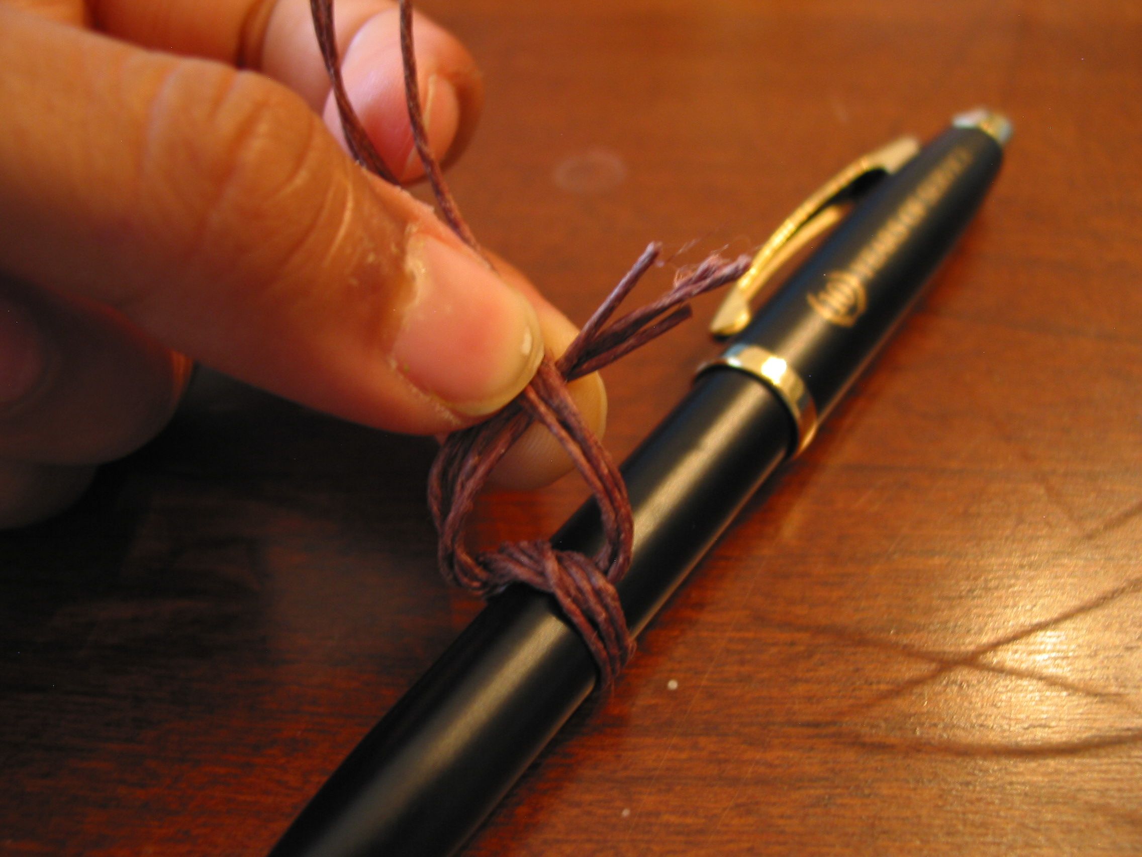 Hemp Bracelets : 7 Steps - Instructables