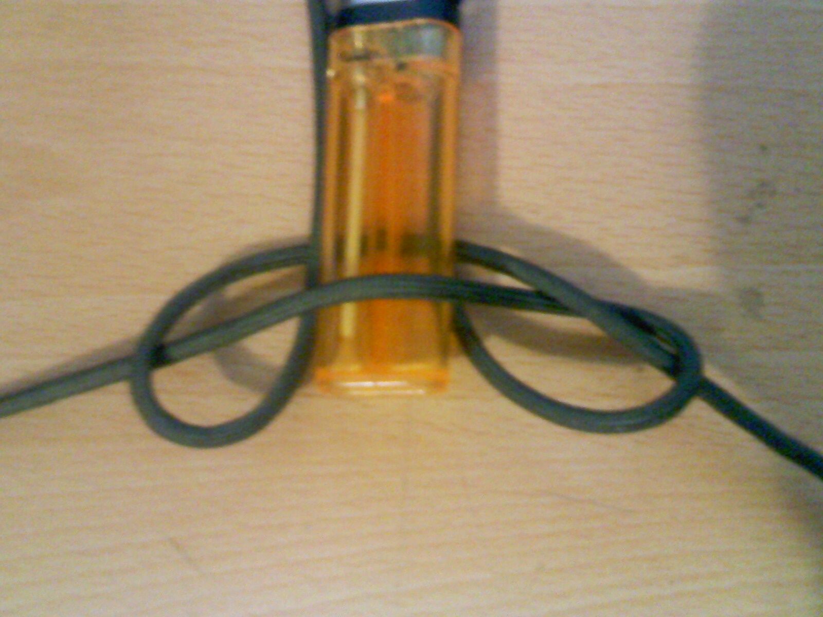 How to Wrap Your Lighter With Paracord : 7 Steps - Instructables