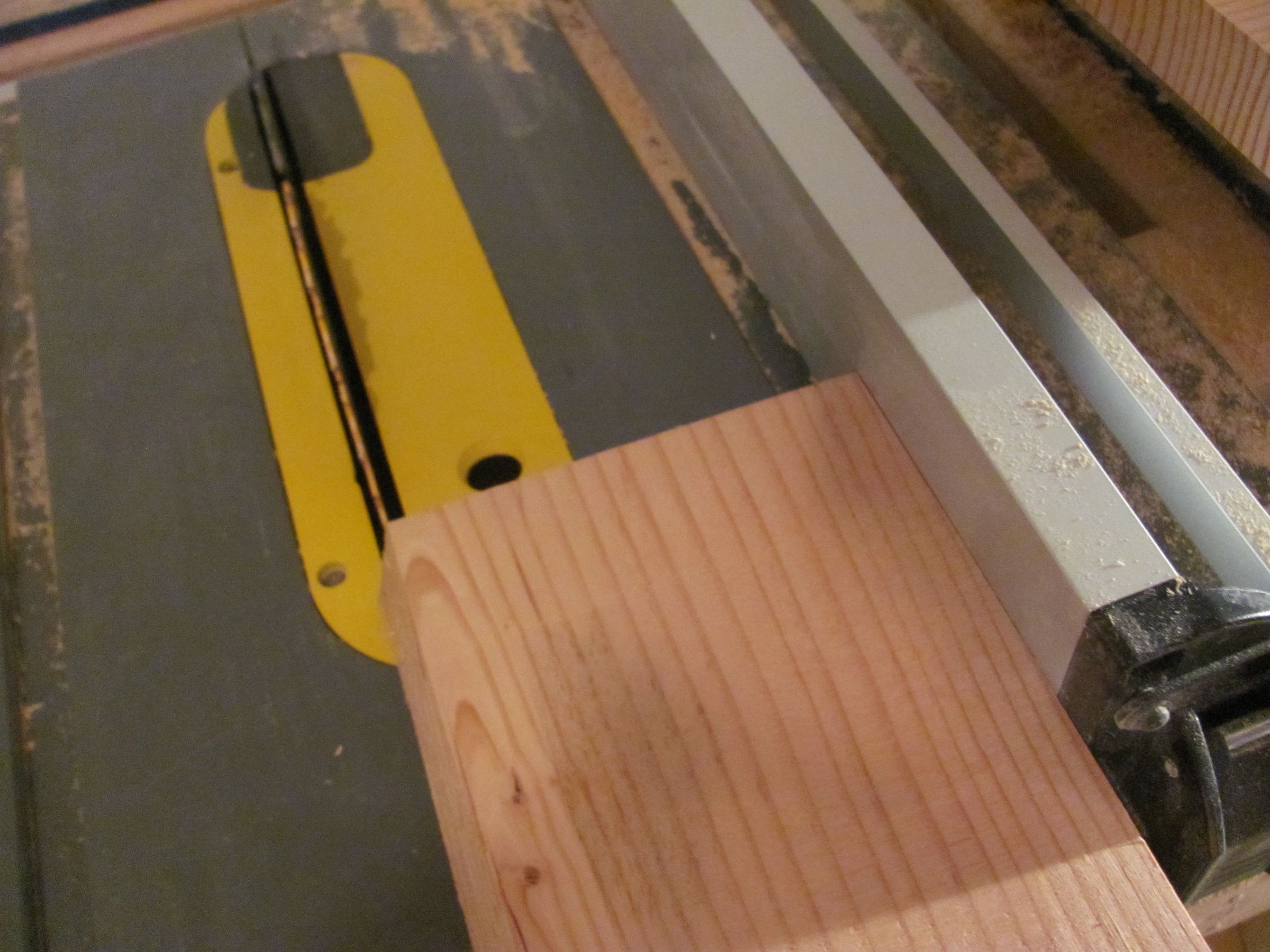 2x12 End Table With HDPE Knob : 12 Steps (with Pictures) - Instructables