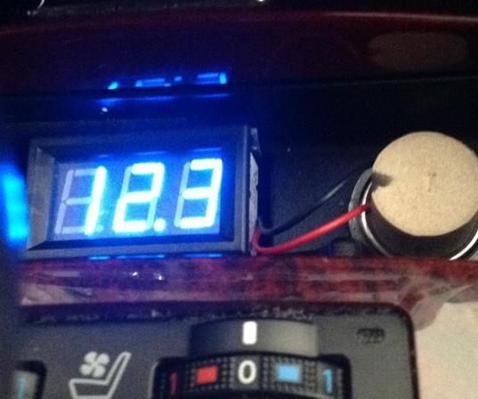 Real Time Alternator Tester, Battery Monitor, Voltage Display : 4 Steps ...