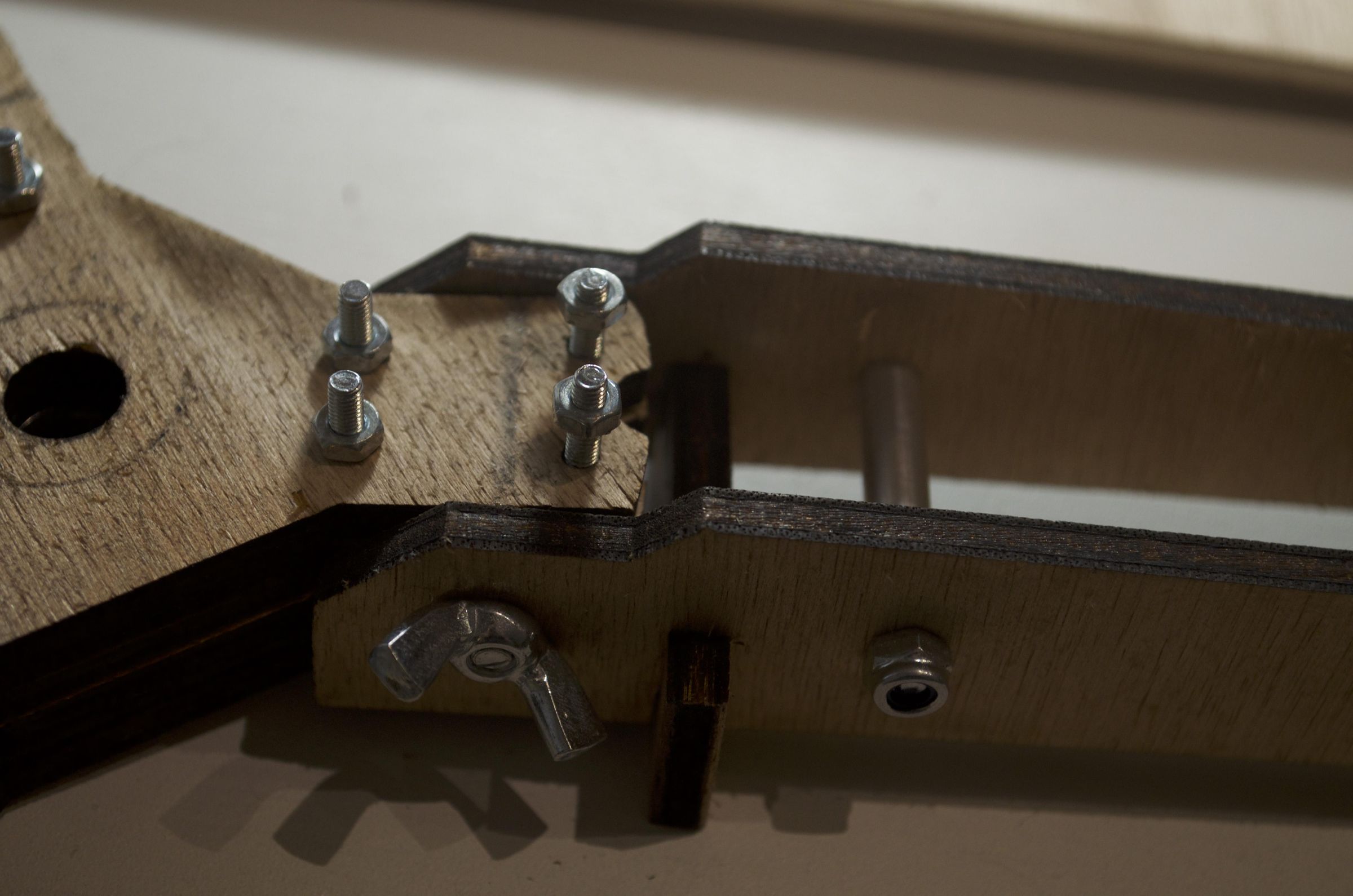 Tripod Multi-purpose & Low Tech : 14 Steps (with Pictures) - Instructables