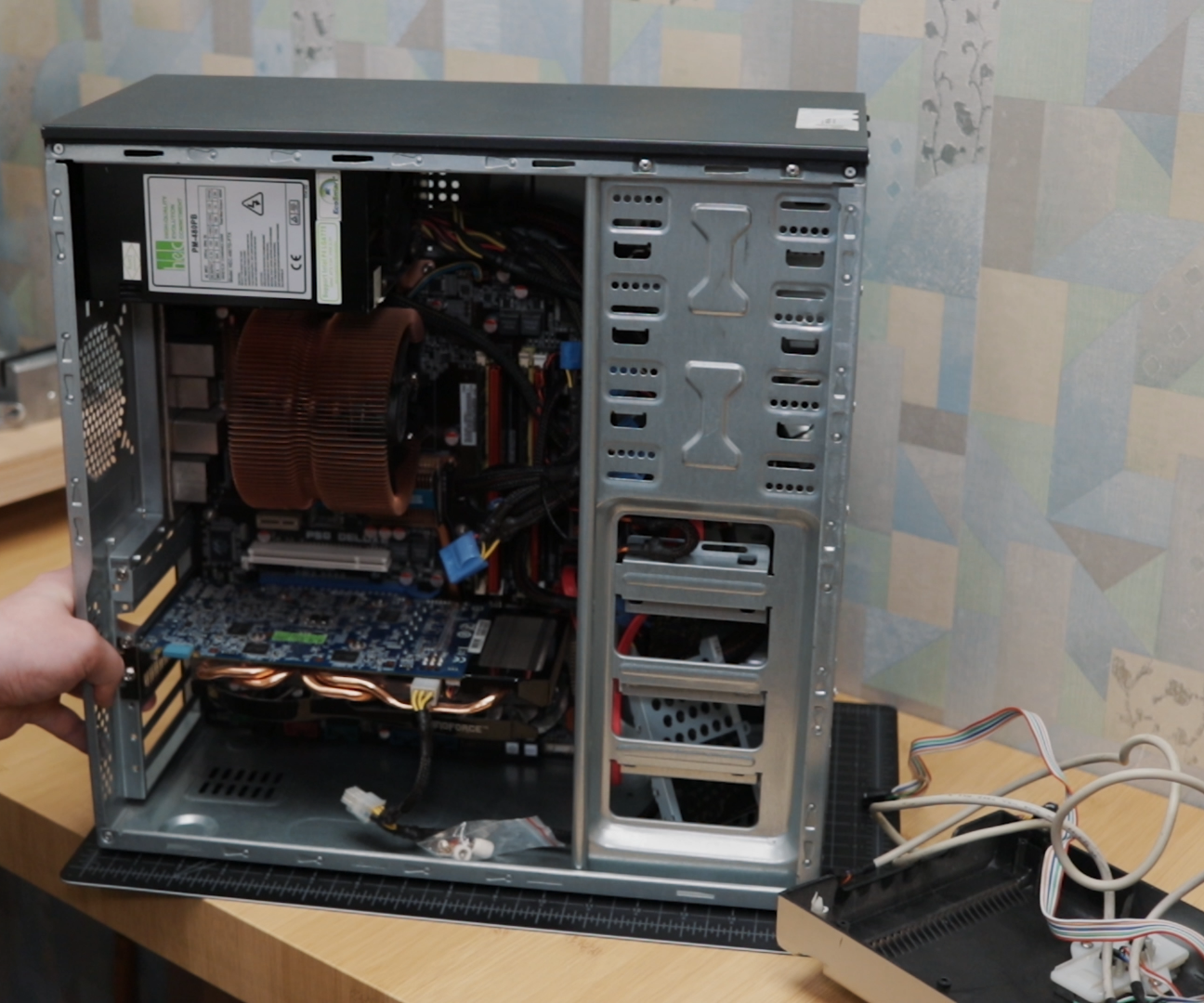 Insane PC Case Overhaul : 23 Steps (with Pictures) - Instructables