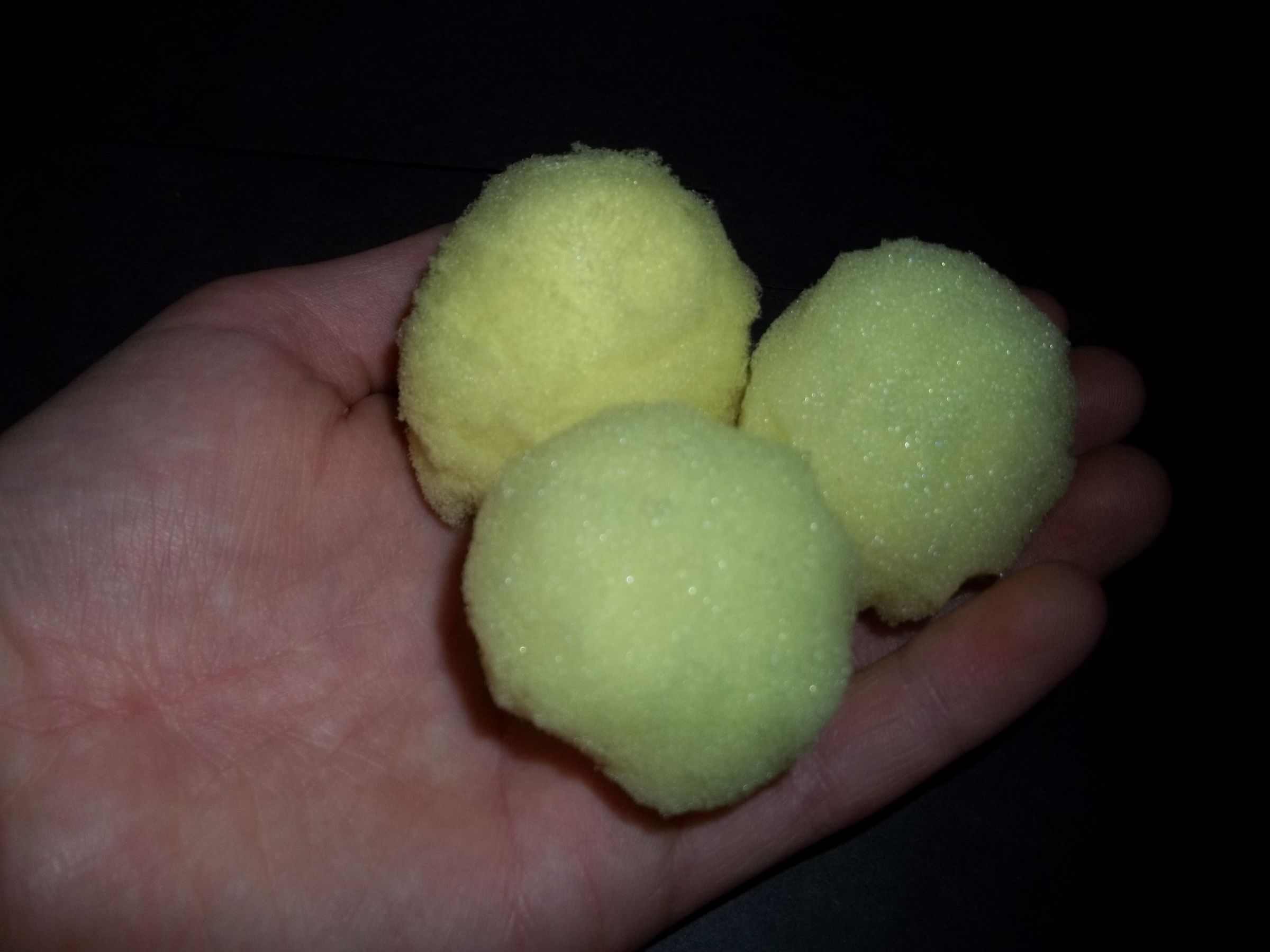 Turn a Cleaning Sponge Into a Stunning Magic Trick! : 6 Steps (with ...