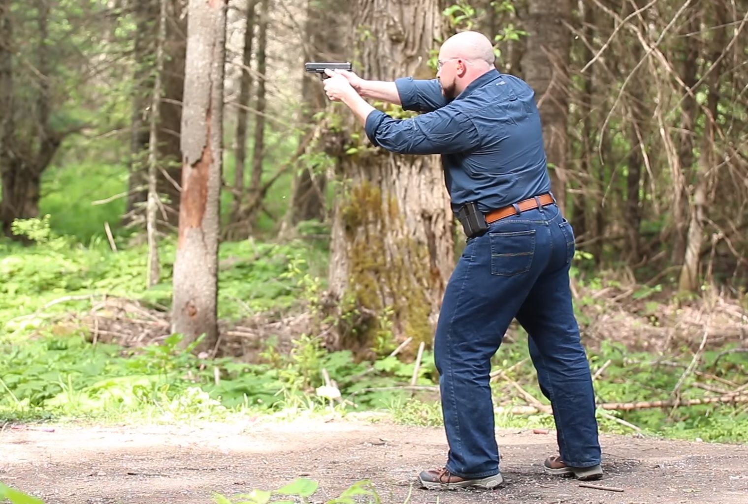 Basic Shooting Stances for Self Defense and Concealed Carry : 4 Steps ...