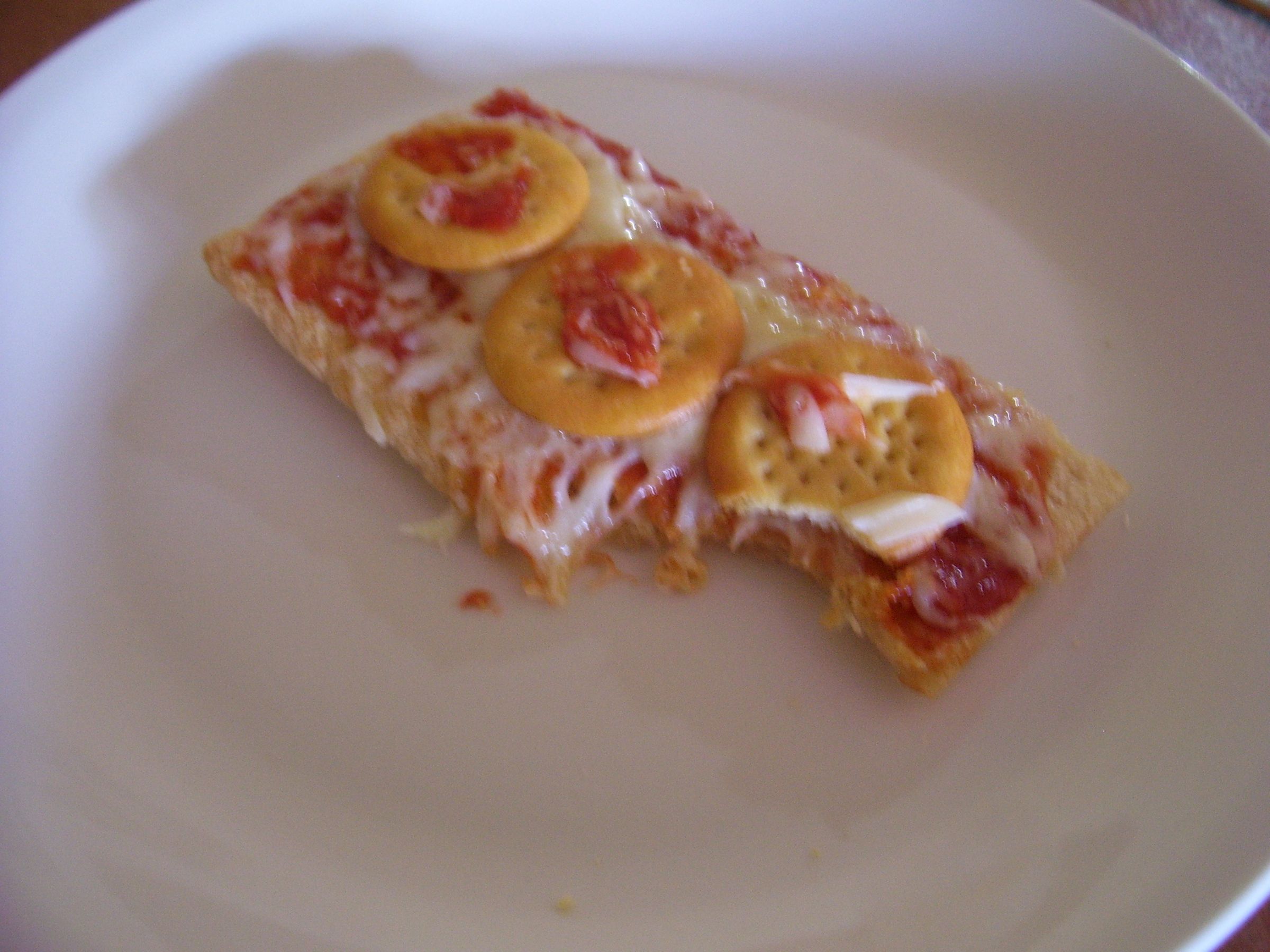 The Cracker Bread Pizza : 4 Steps - Instructables