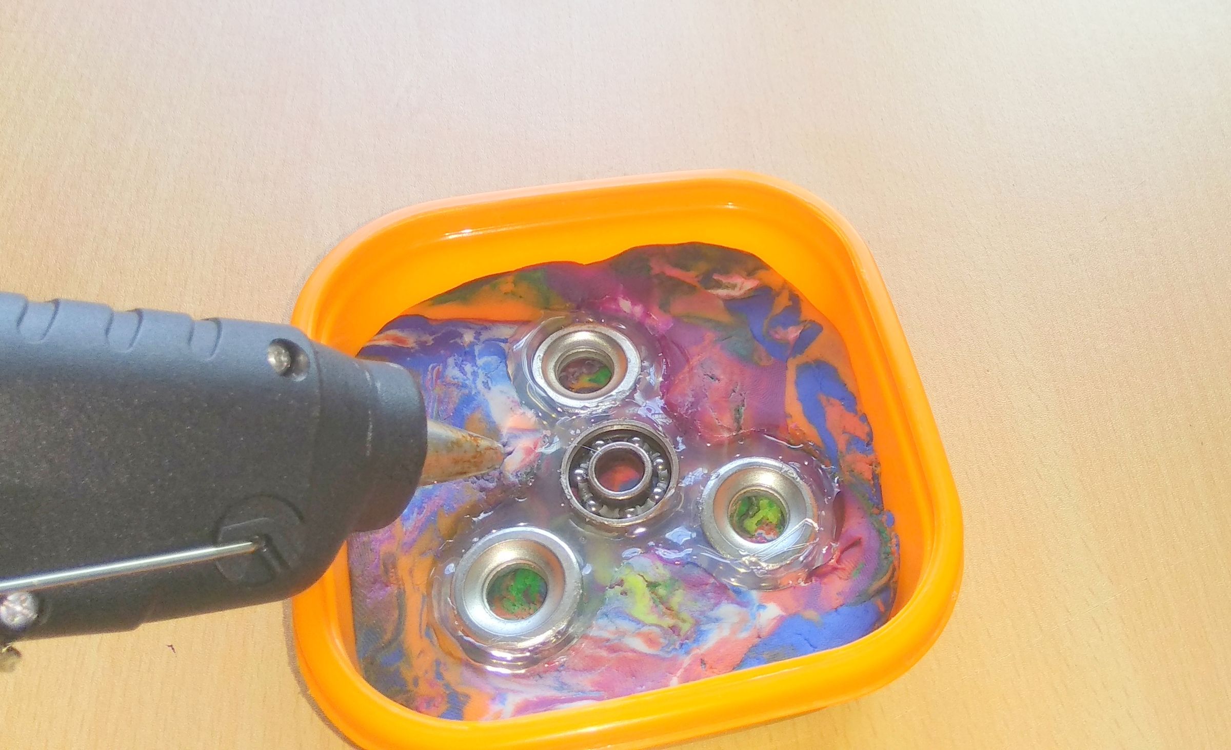 DIY Hot Glue Fidget Spinner : 4 Steps (with Pictures) - Instructables