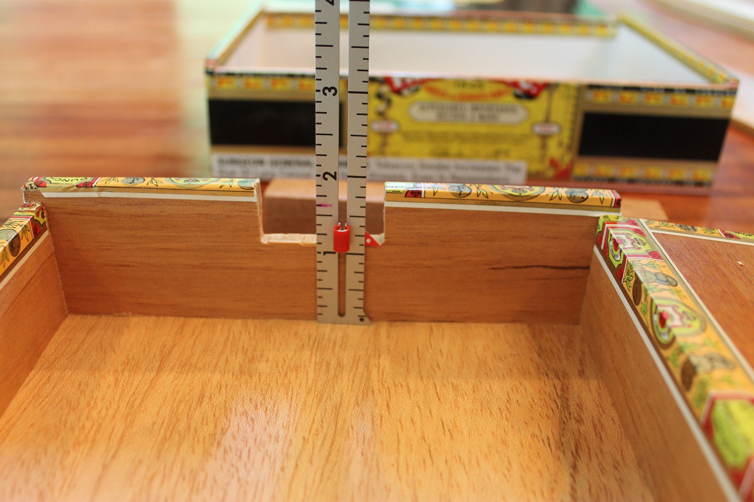 Awesome Cigar Box Dulcimer : 14 Steps (with Pictures) - Instructables