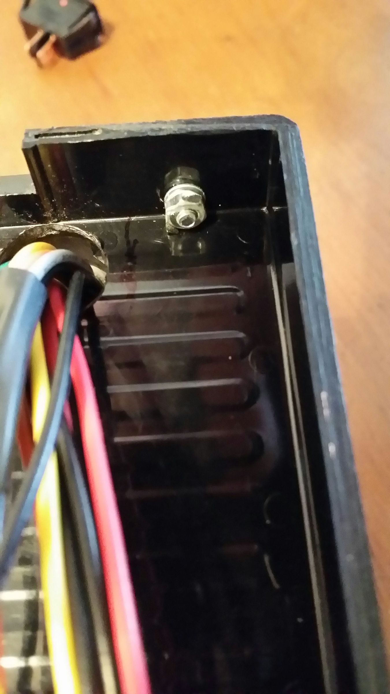 Easy Benchtop Power Supply : 8 Steps (with Pictures) - Instructables