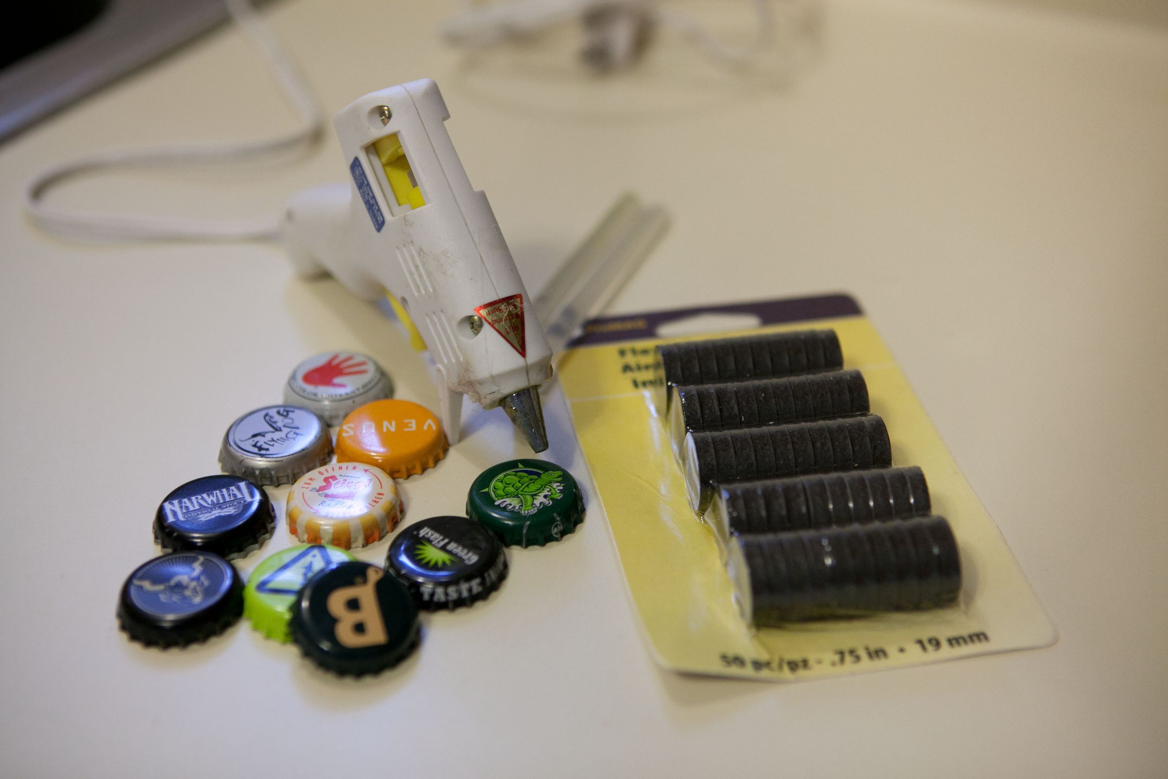 DIY Bottle Cap Magnets : 5 Steps (with Pictures) - Instructables