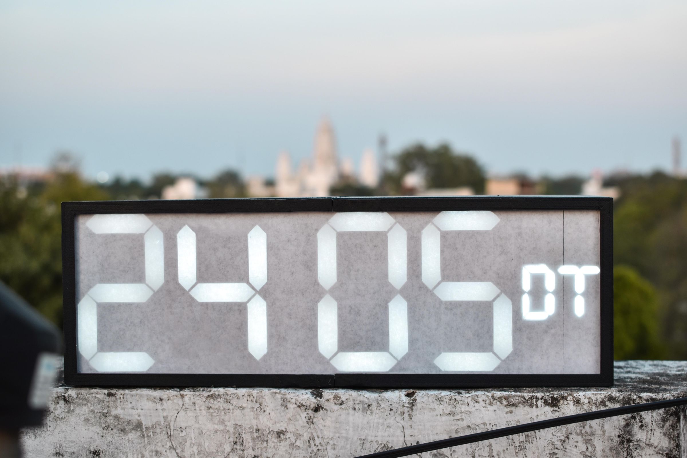 A Simple Clock : 11 Steps (with Pictures) - Instructables