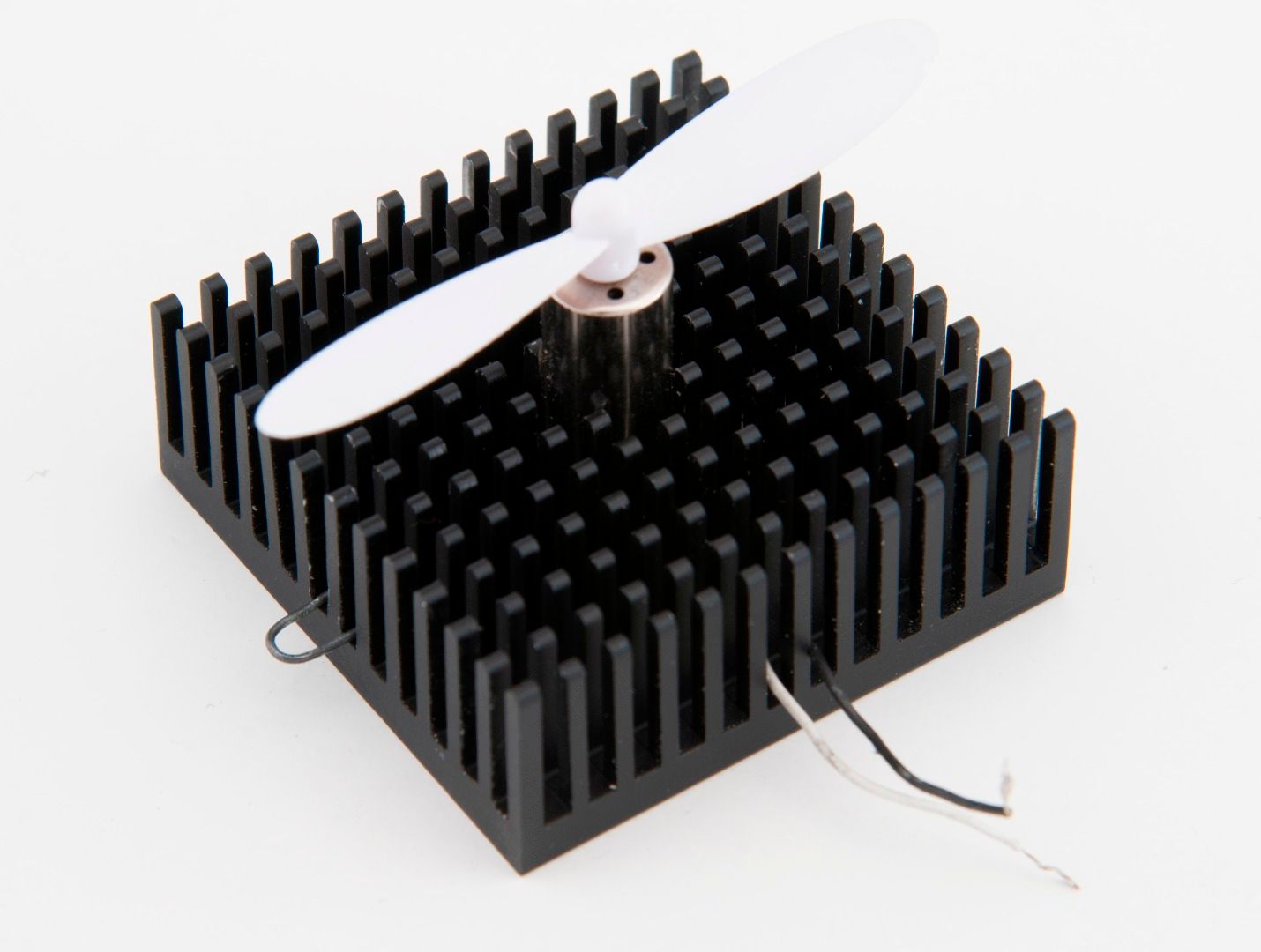 Fan Powered by Any Heat Source : 5 Steps (with Pictures) - Instructables