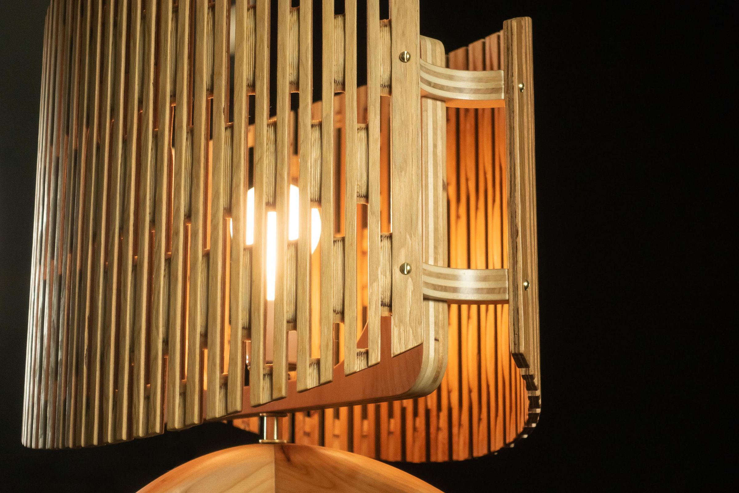 Flexible Plywood Modern Lamp : 16 Steps (with Pictures) - Instructables