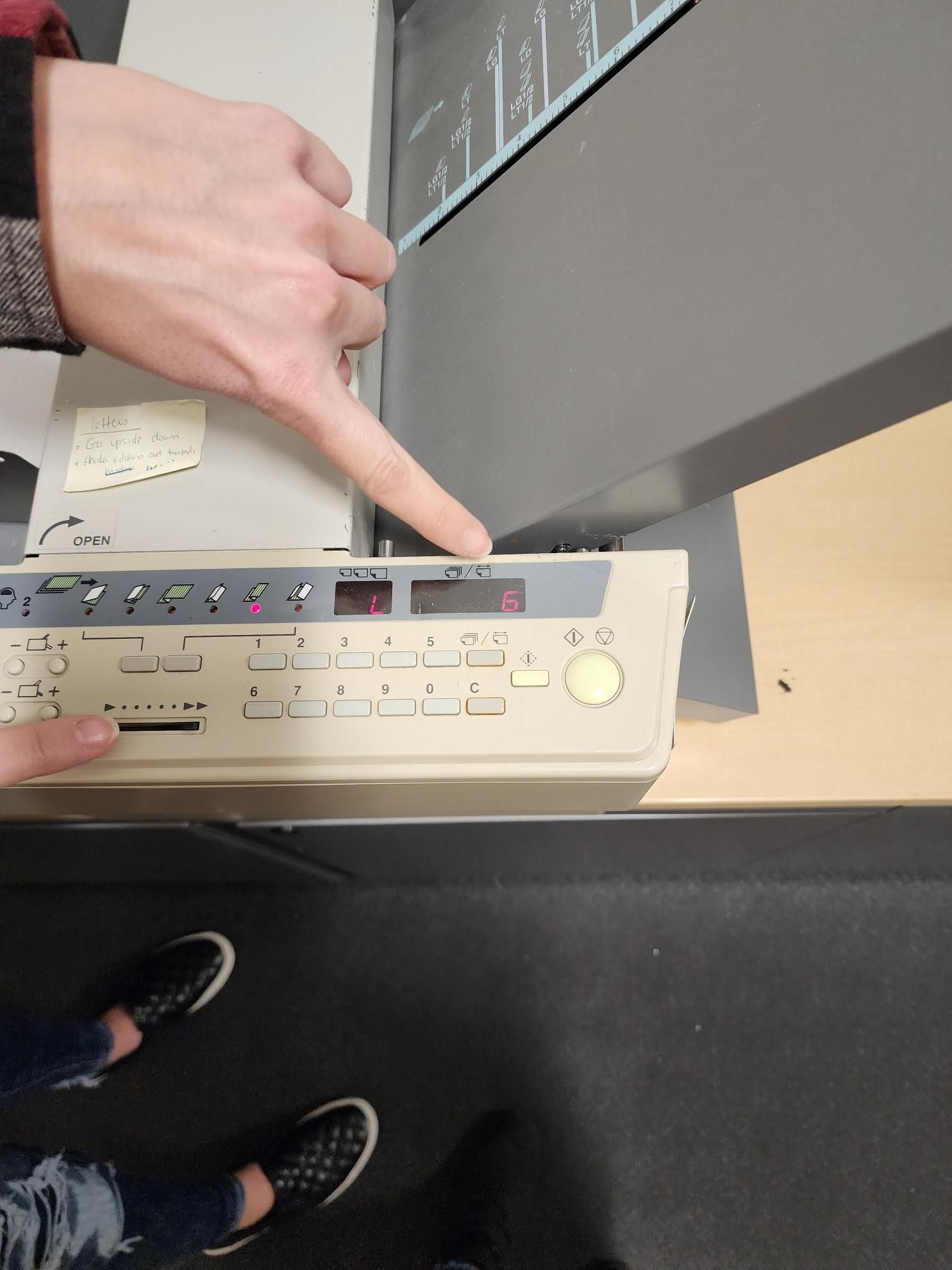 How to Create a "Z-Fold" Using a Duplo DF-520 Folding Machine : 9 Steps ...