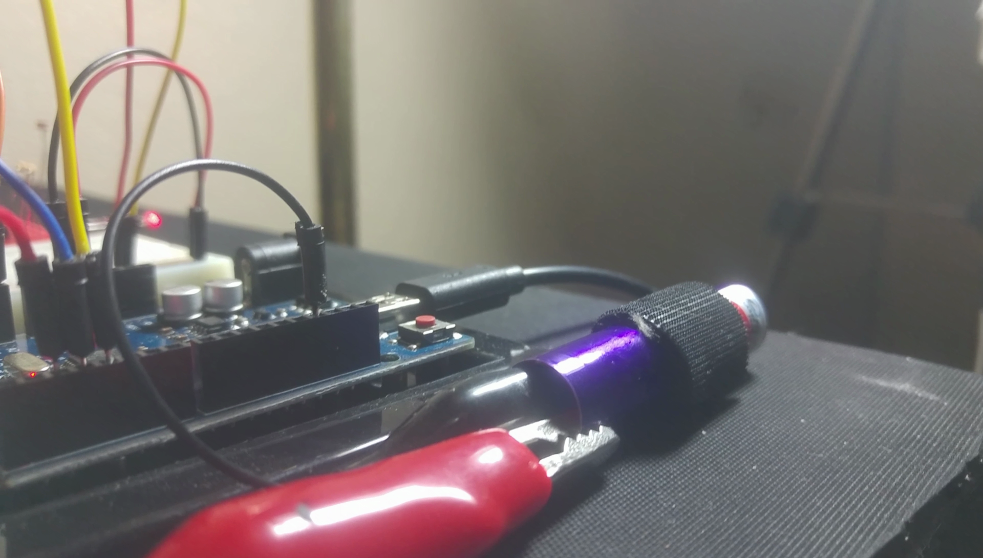 Arduino Laser Tripwire : 7 Steps (with Pictures) - Instructables