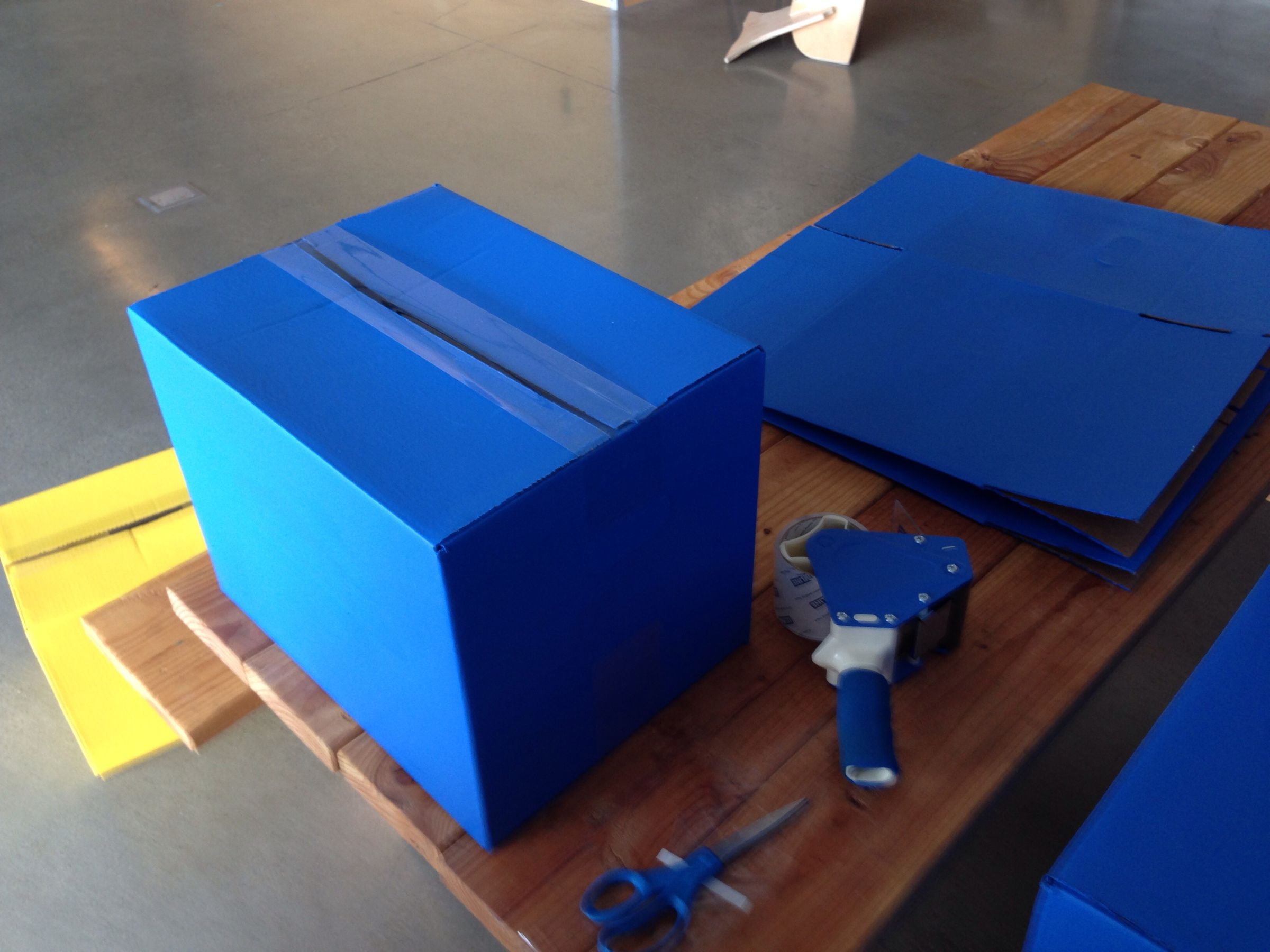 Giant Cardboard LEGO Blocks : 8 Steps (with Pictures) - Instructables