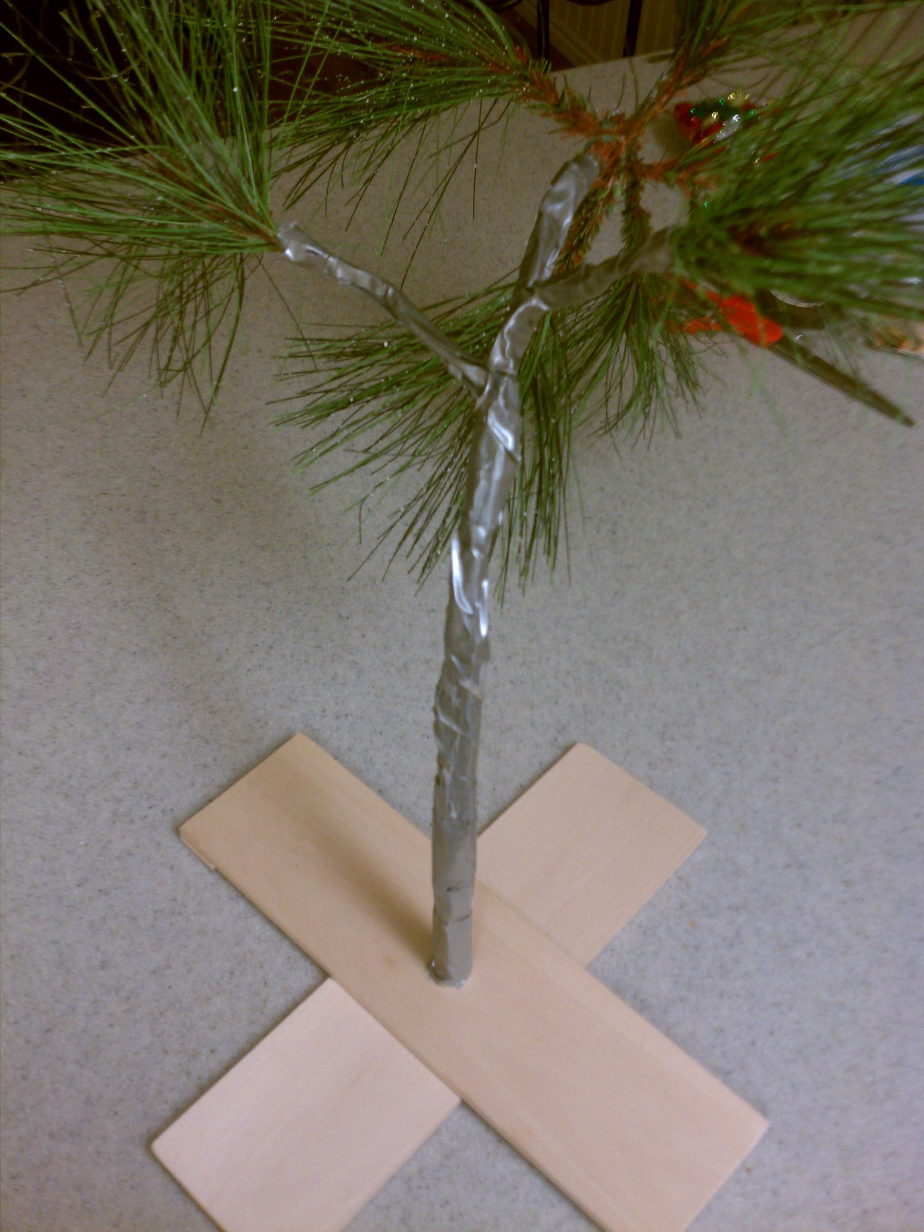 Charlie Brown's Christmas Tree : 4 Steps (with Pictures) - Instructables