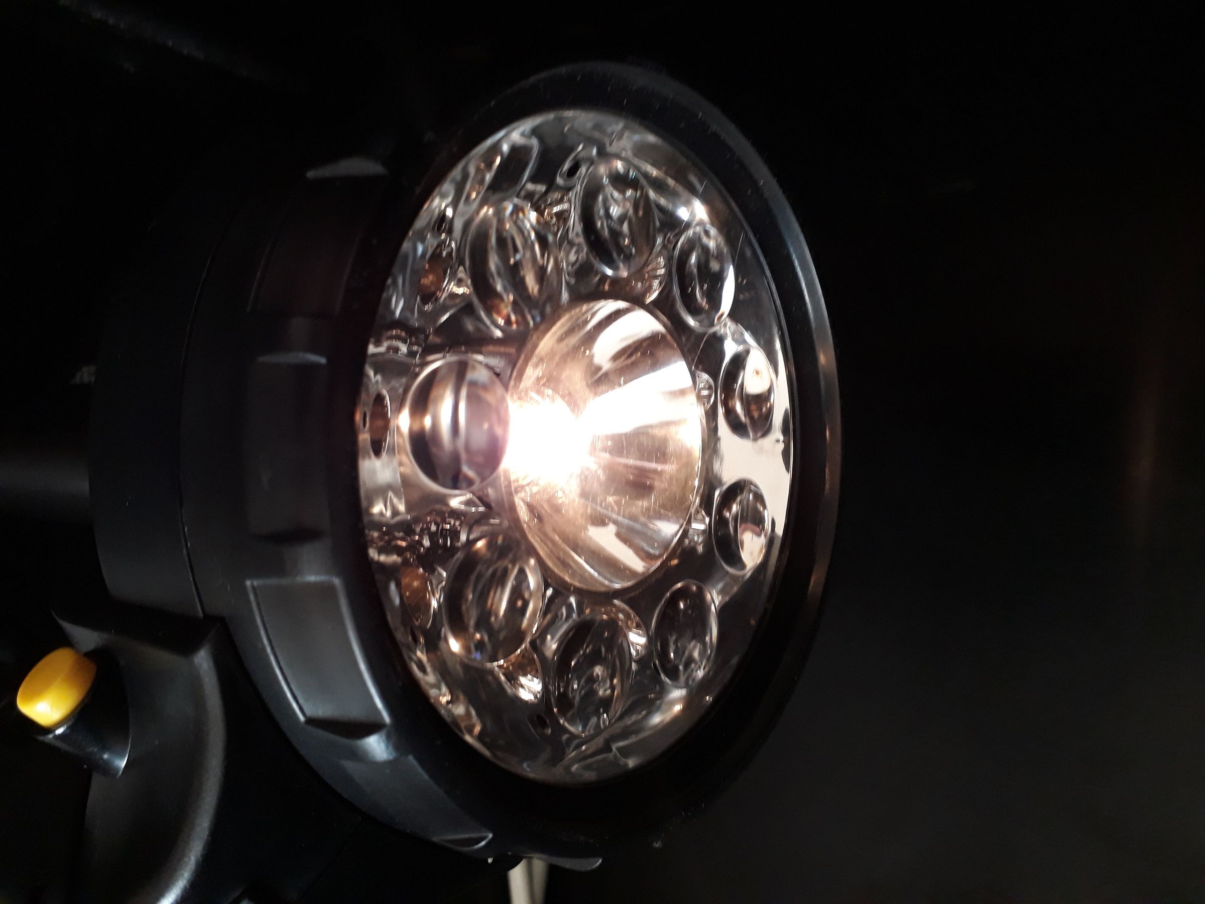 Old Torch / Lantern Battery Upgrade : 5 Steps (with Pictures ...