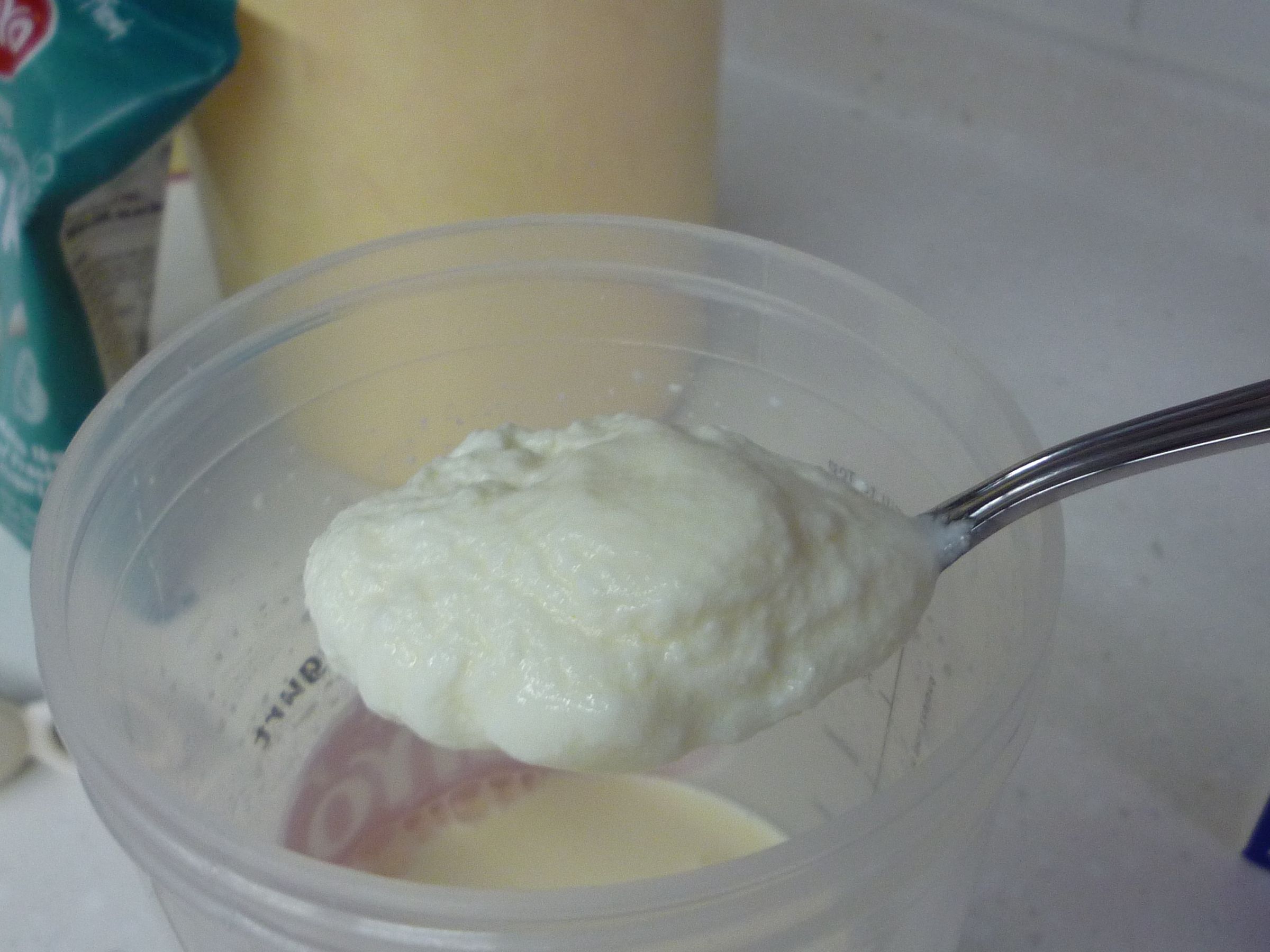 Home-made Yoghurt (EasiYo) - Instructables