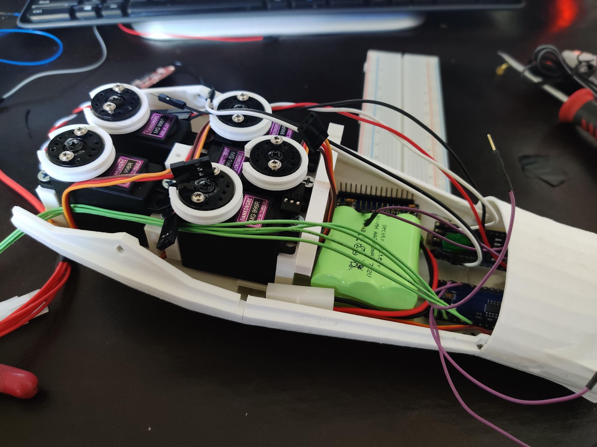 How to Perform Multiple Gestures With an EMG Prosthetic Hand : 5 Steps ...