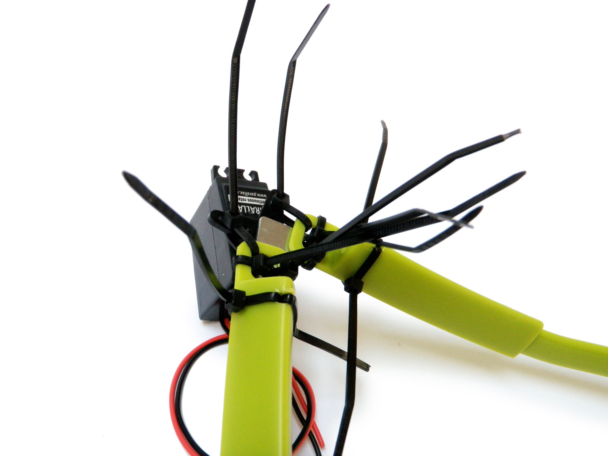 Simple Bots: Skitter : 20 Steps (with Pictures) - Instructables