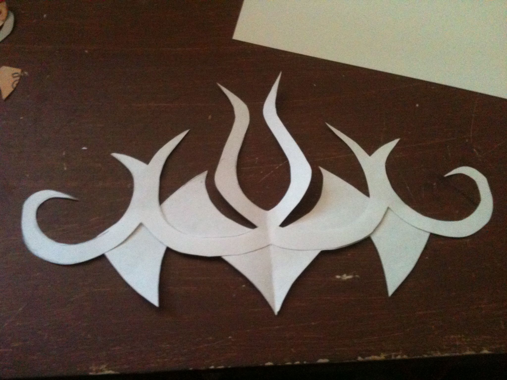 Fantasy Crown : 4 Steps (with Pictures) - Instructables