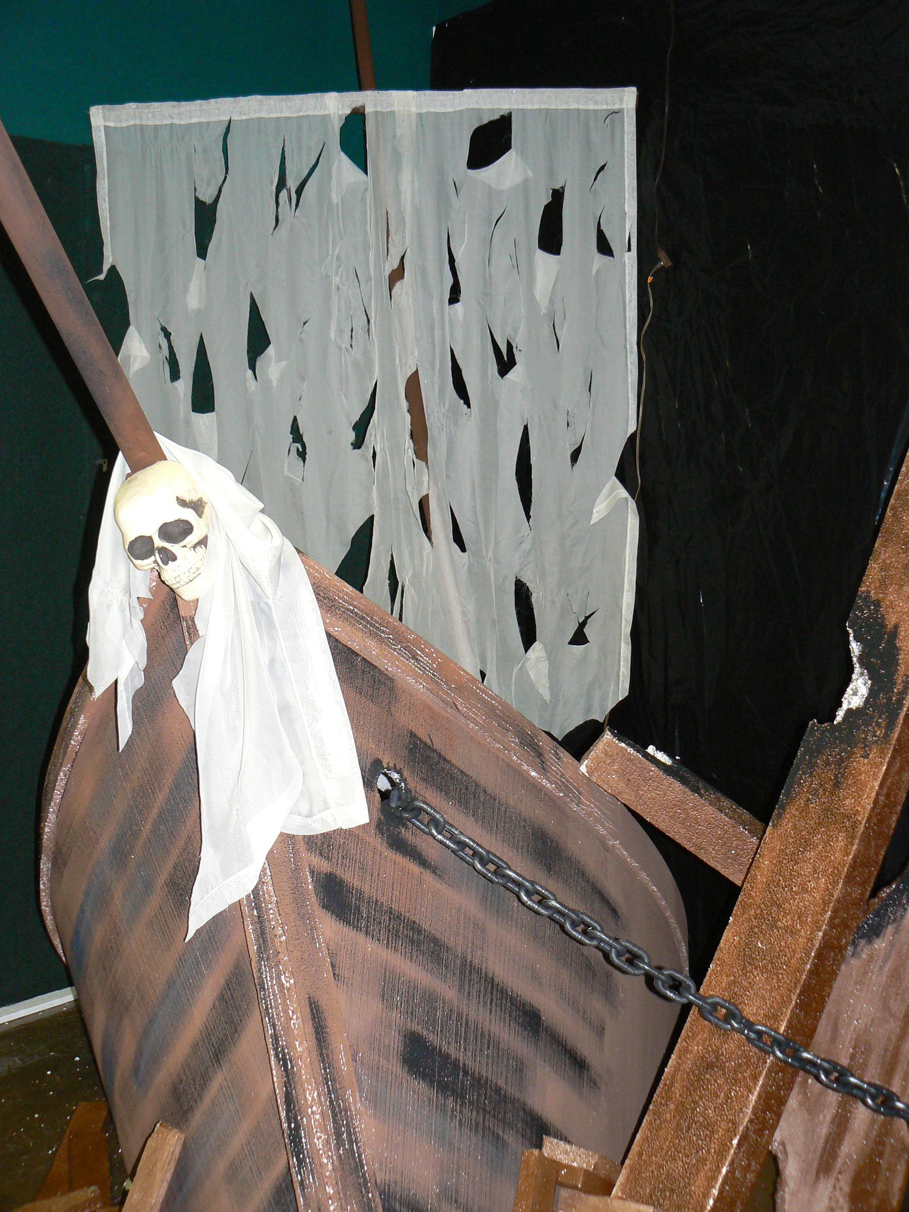 Broken Pirate Ship : 3 Steps - Instructables