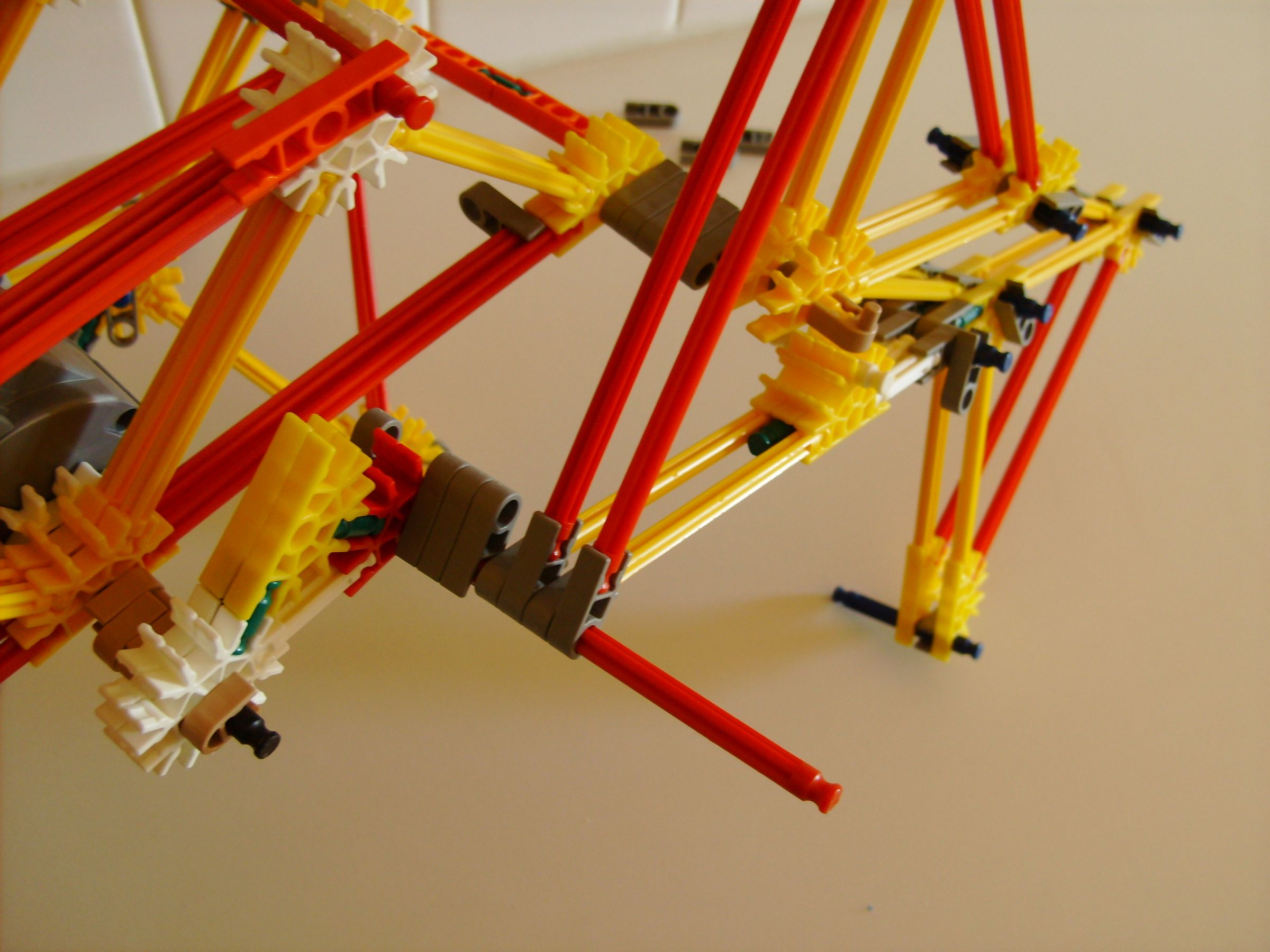 K'nex Strandbeest : 7 Steps (with Pictures) - Instructables