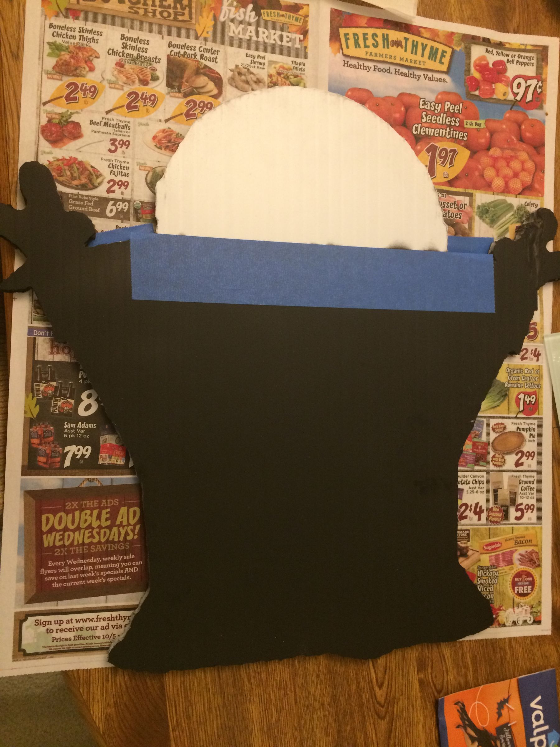 Corrugated Plastic Holiday Standee : 10 Steps (with Pictures ...
