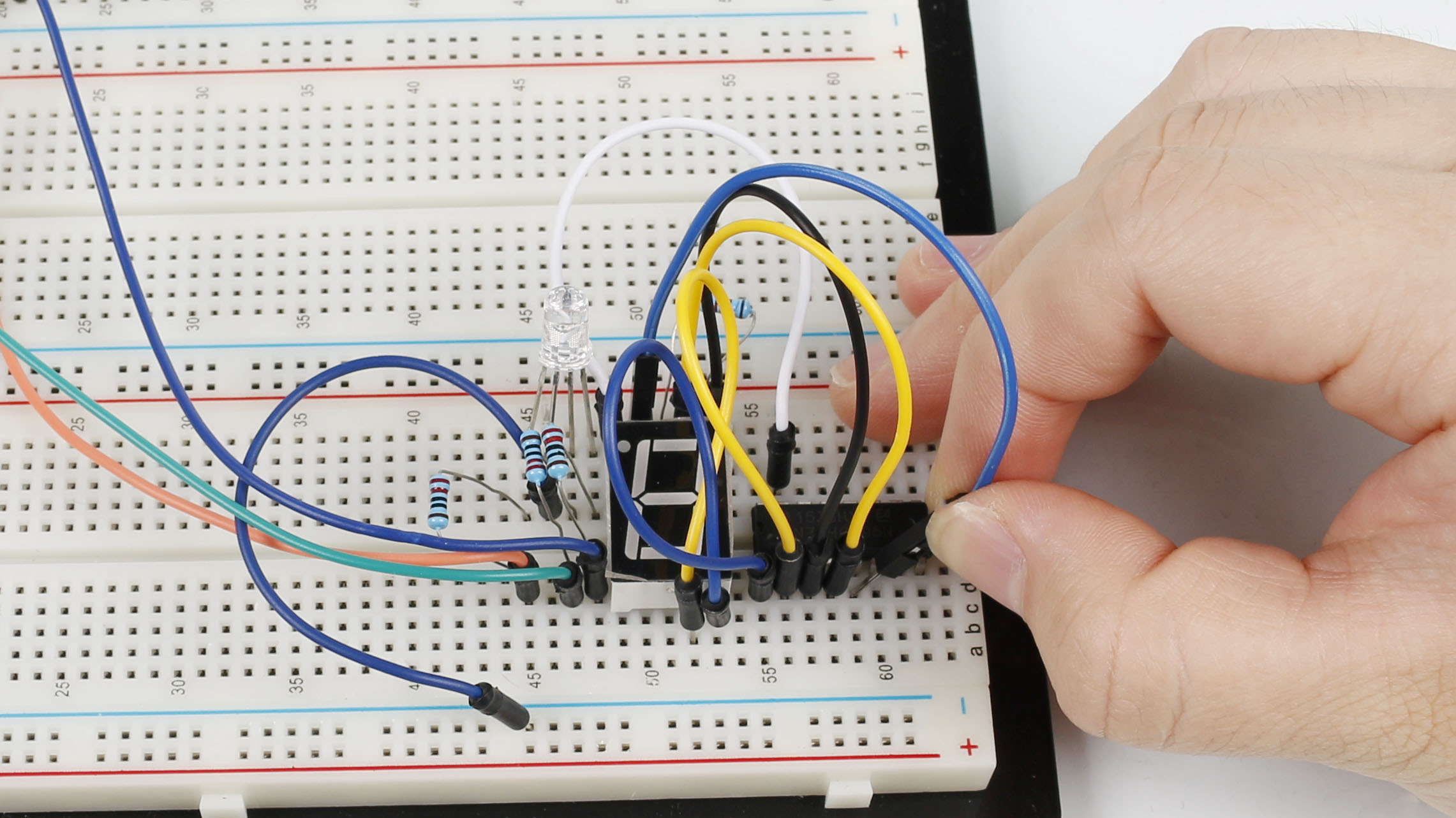 How to Simulate a Traffic Light System With Arduino Nano : 7 Steps ...
