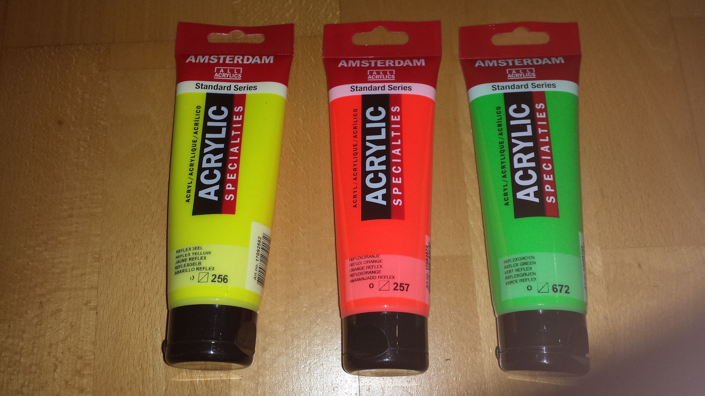 UV (black Light) Painting for Everyone : 4 Steps (with Pictures ...