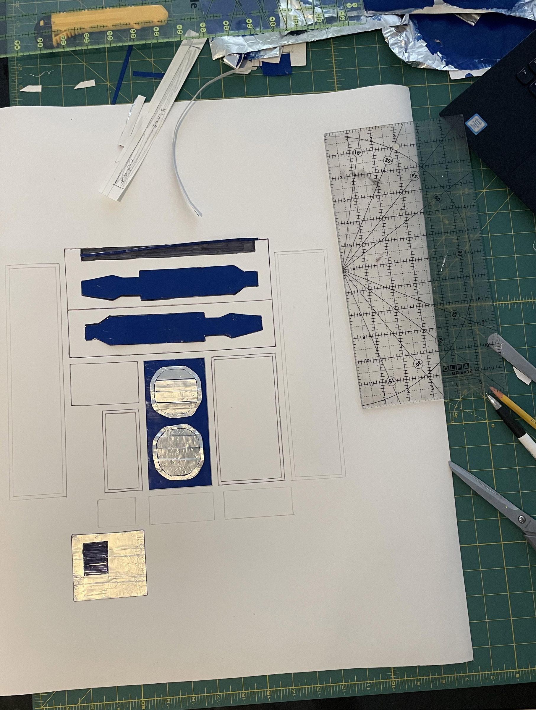 Star Wars R2-D2 Costume for Child : 6 Steps (with Pictures) - Instructables